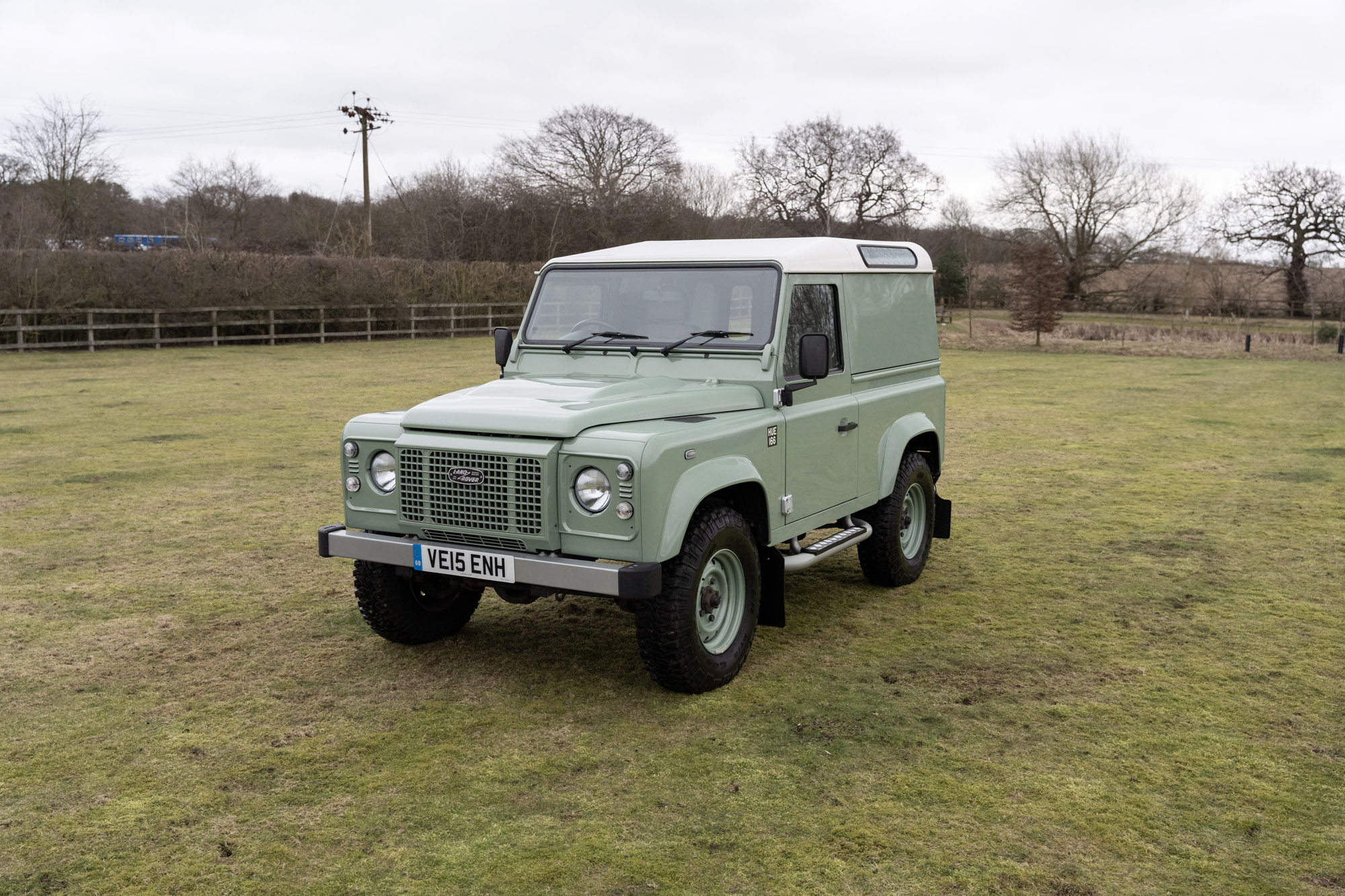 2015 LAND ROVER DEFENDER 90 HERITAGE - JLR PRESS CAR