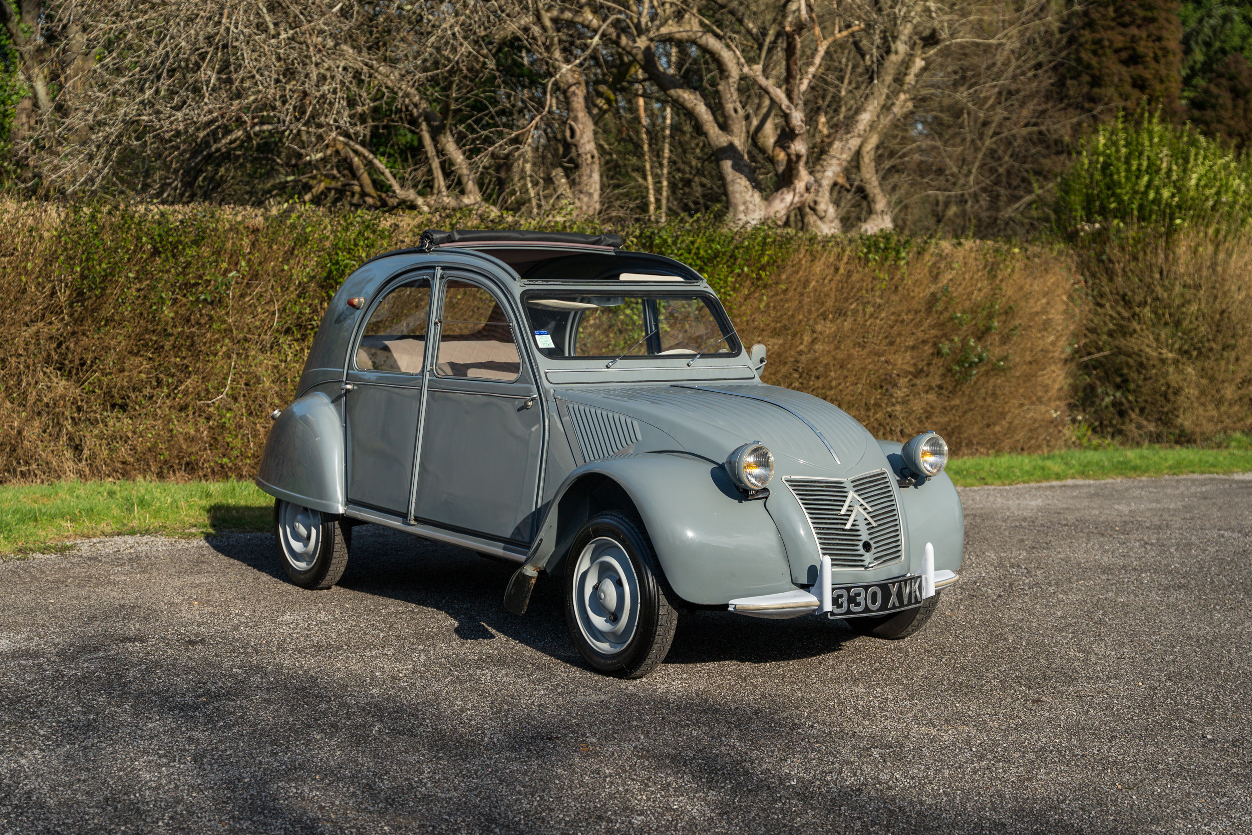 RESERVE LOWERED: 1958 CITROËN 2CV