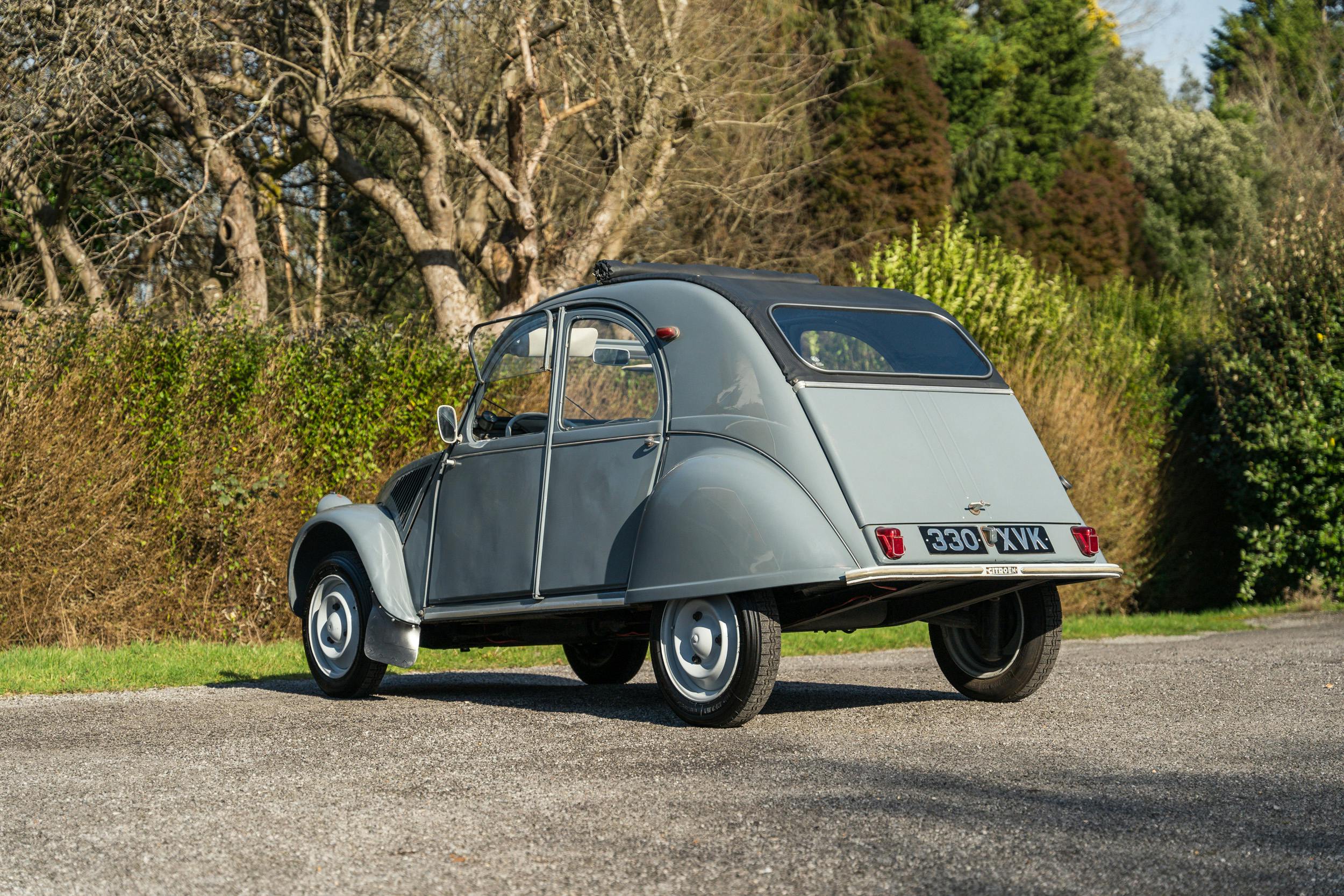 RESERVE LOWERED: 1958 CITROËN 2CV