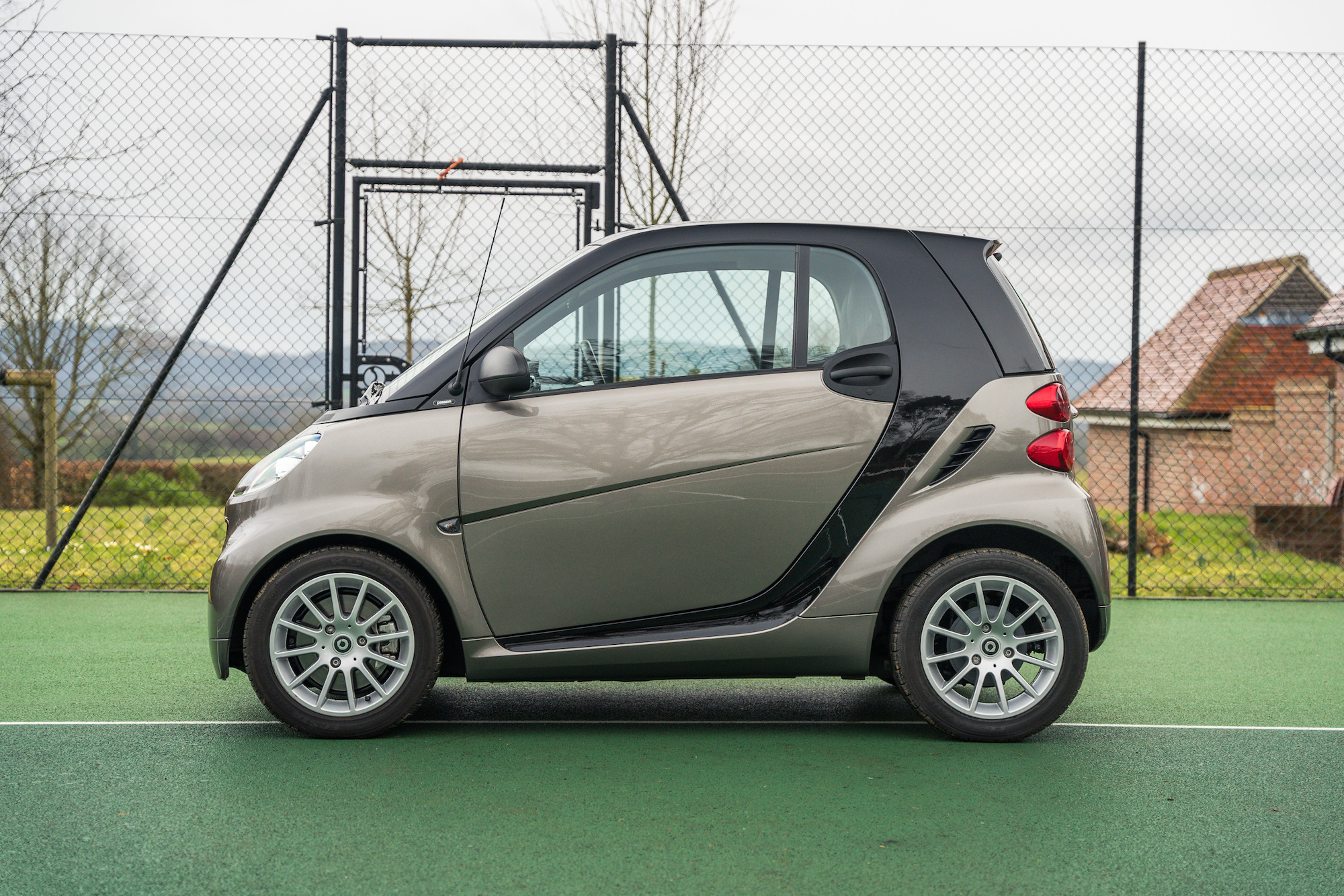 2011 SMART FORTWO - 6,303 MILES for sale by auction in Petersfield ...