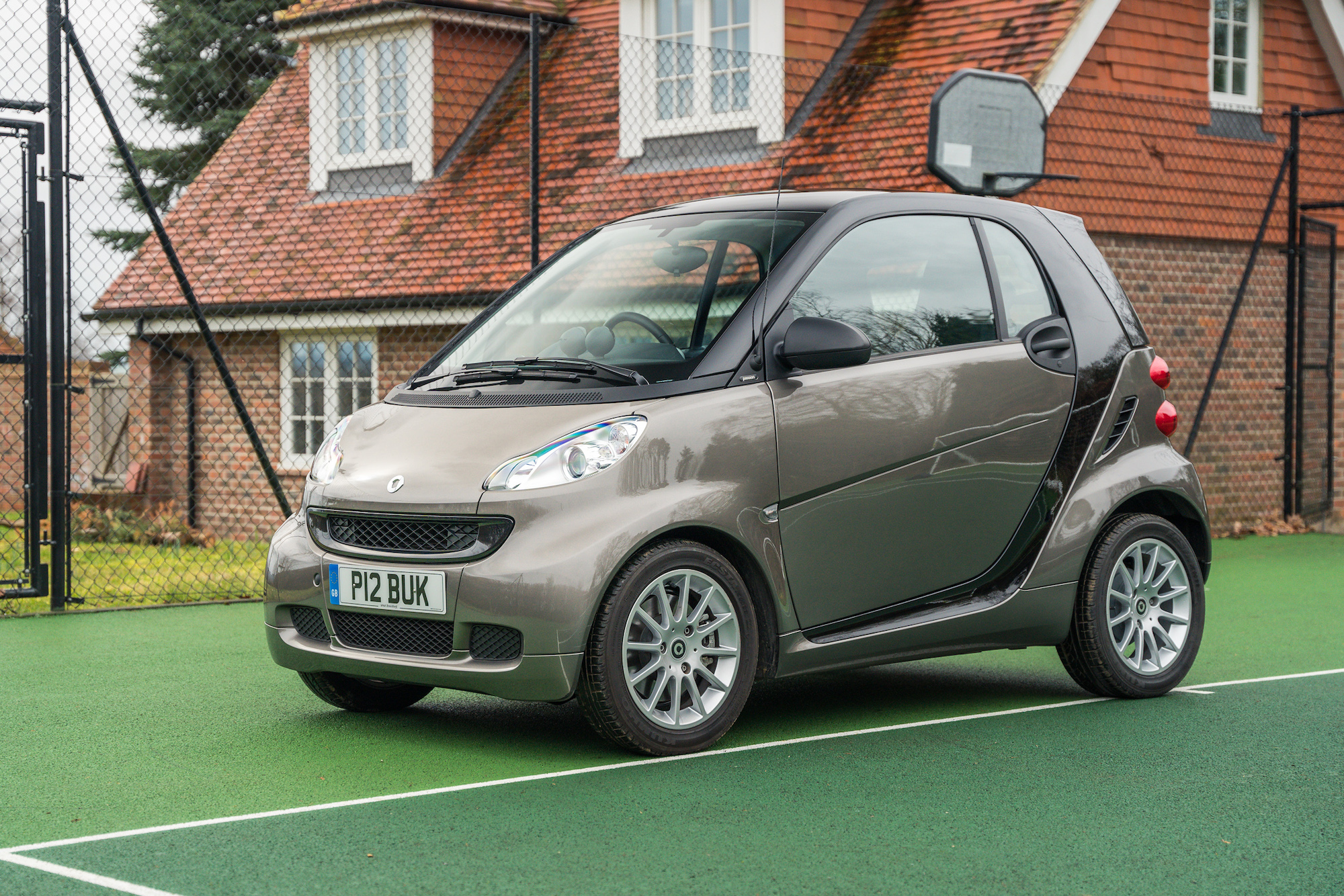 2011 SMART FORTWO - 6,303 MILES for sale by auction in Petersfield ...