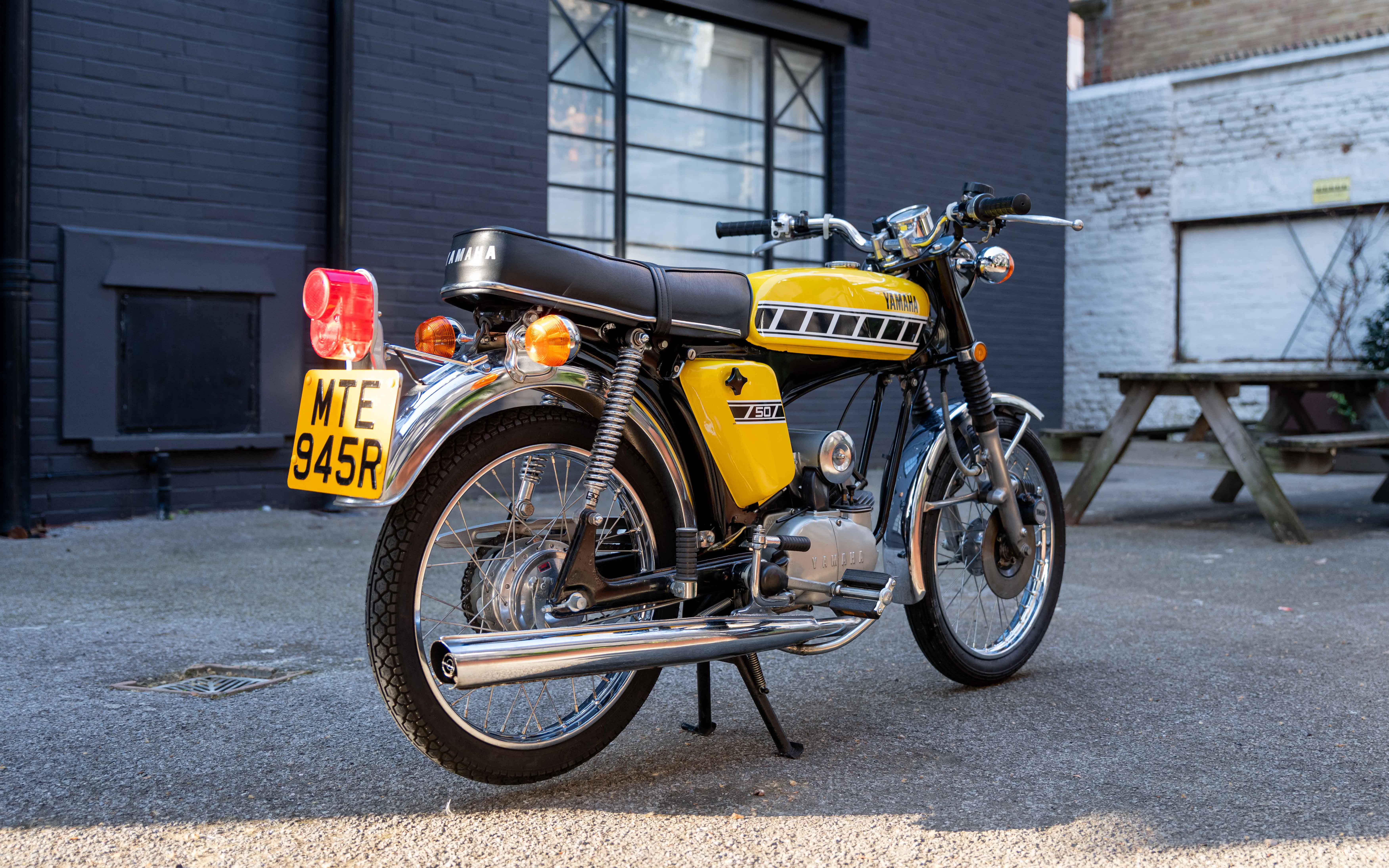 1976 YAMAHA FS1-E DX