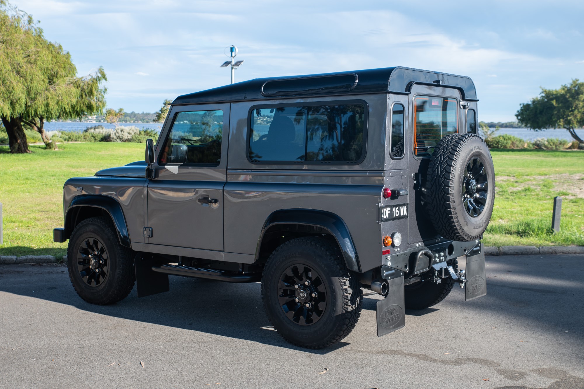 2016 LAND ROVER DEFENDER 90 XS