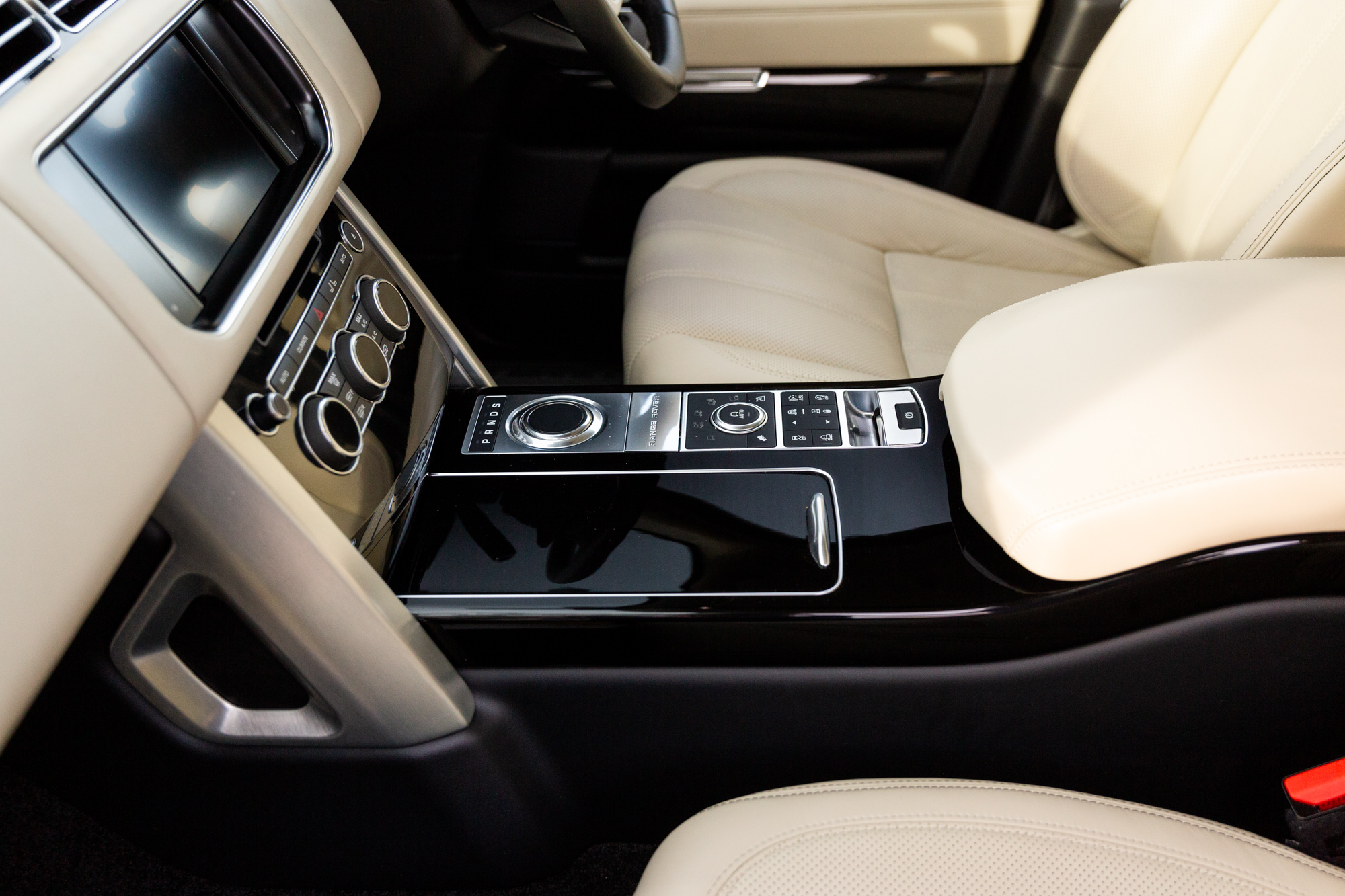 2015 RANGE ROVER VOGUE SDV8