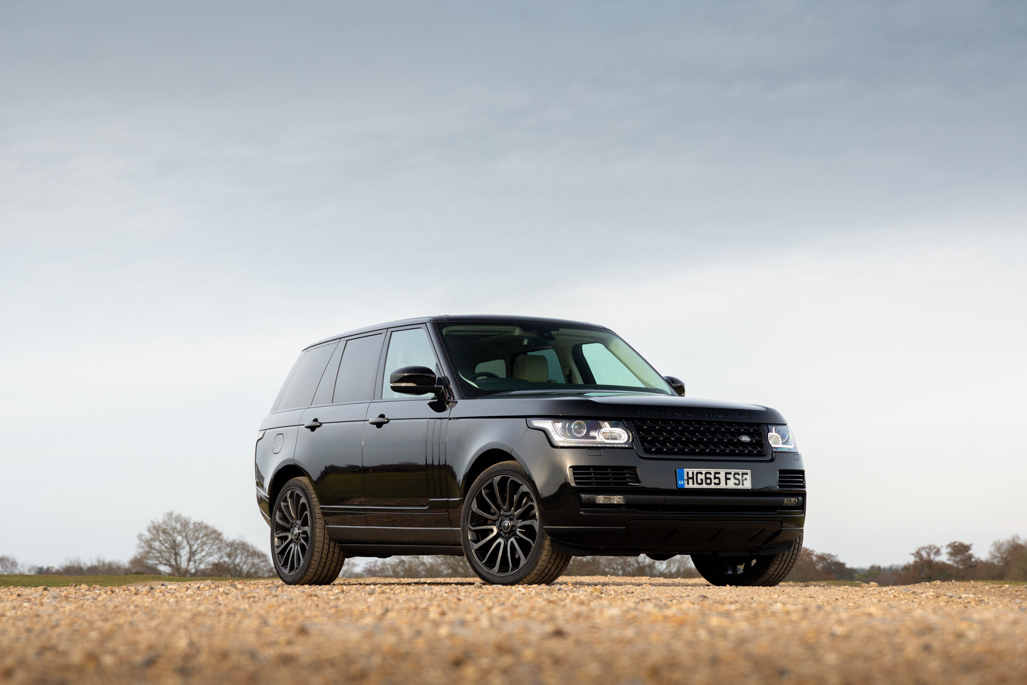 2015 RANGE ROVER VOGUE SDV8 for sale by auction in Winchester, United ...