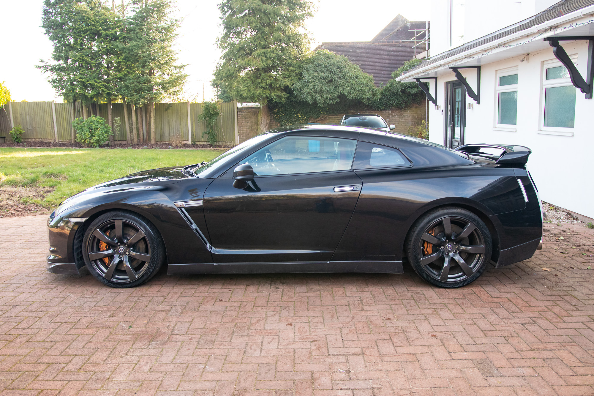 2010 NISSAN (R35) GT-R BLACK EDITION