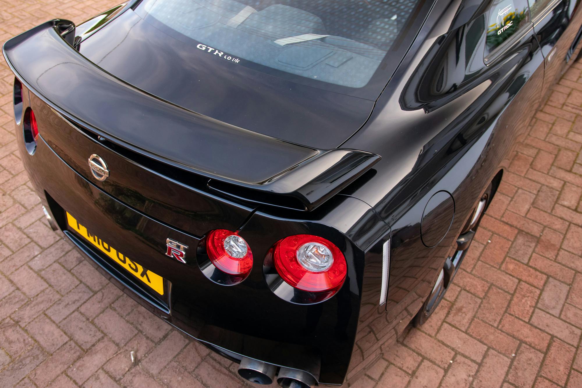 2010 NISSAN (R35) GT-R BLACK EDITION