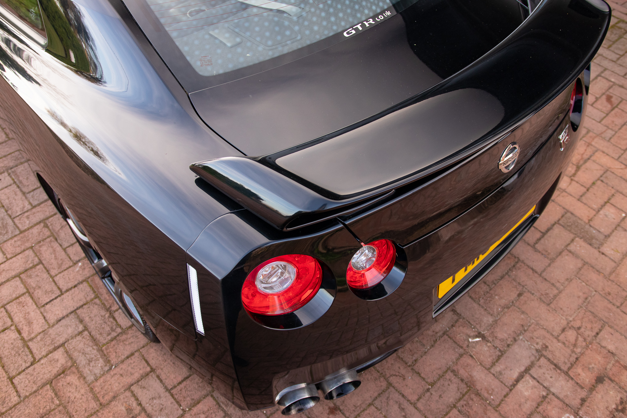 2010 NISSAN (R35) GT-R BLACK EDITION