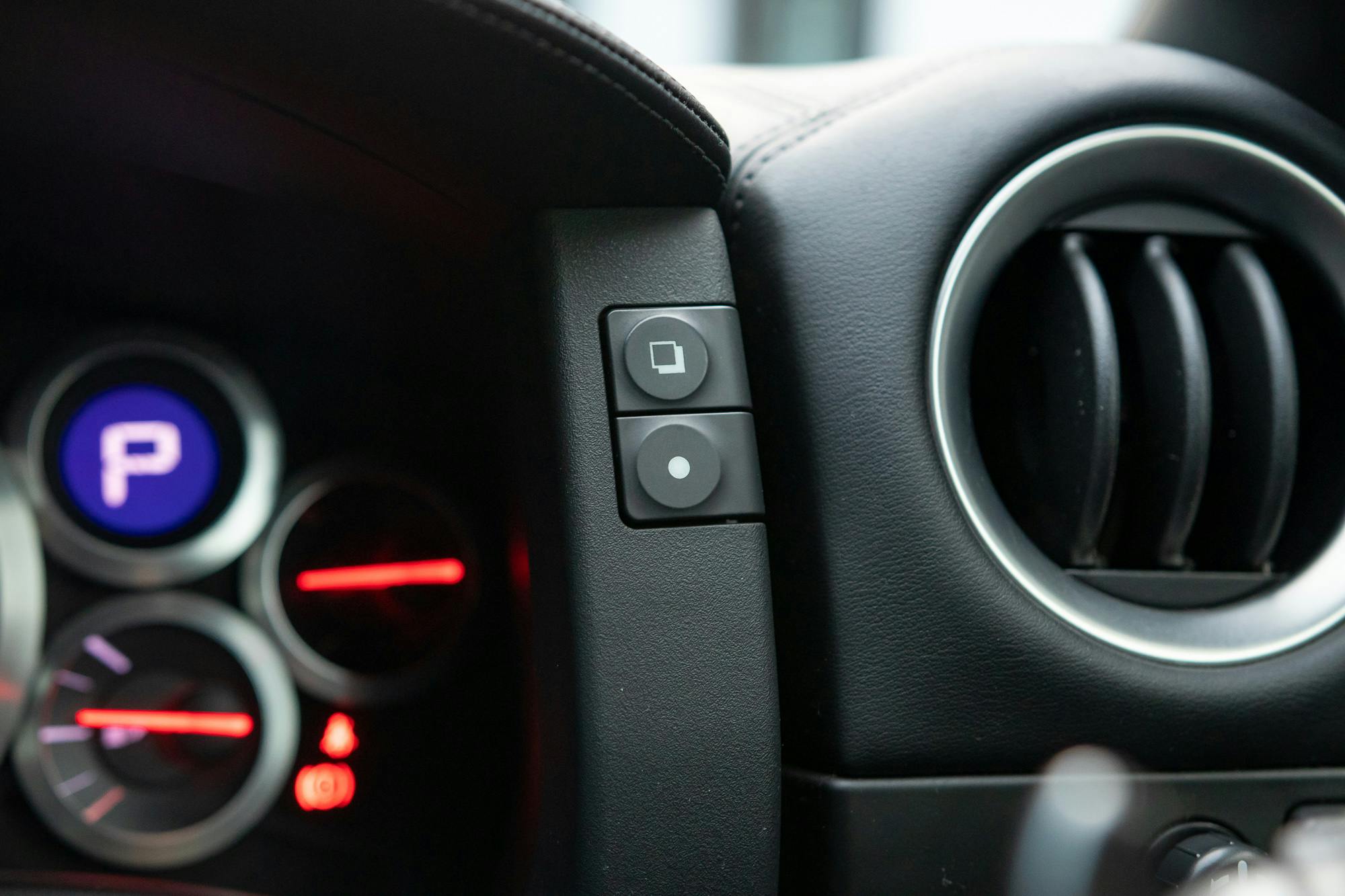 2010 NISSAN (R35) GT-R BLACK EDITION