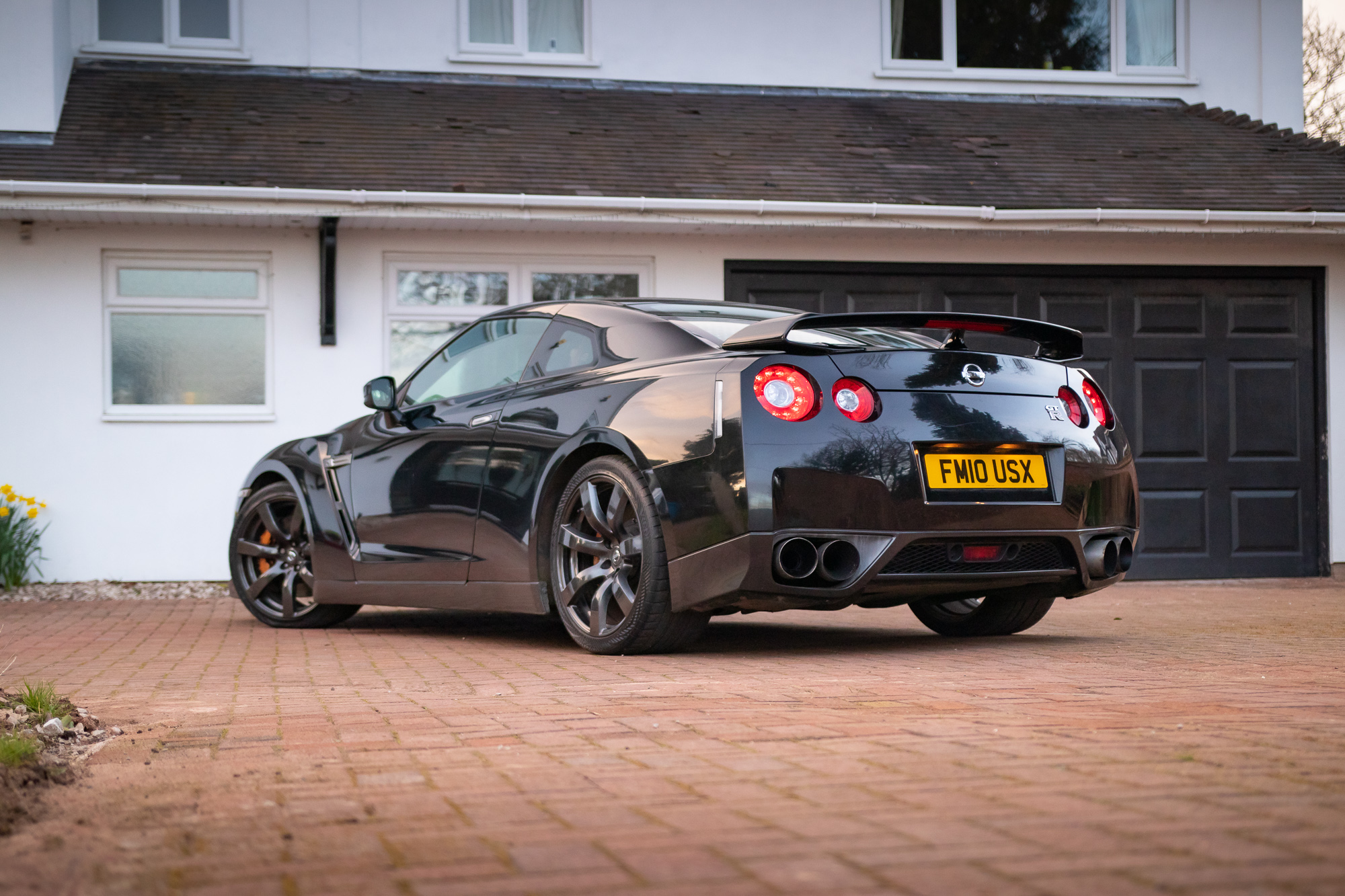 2010 NISSAN (R35) GT-R BLACK EDITION