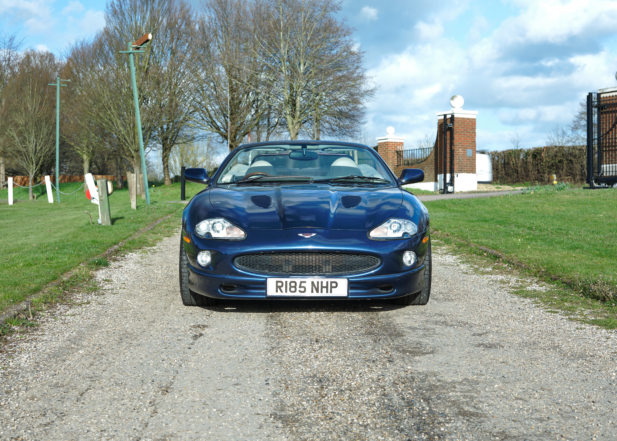 1998 JAGUAR XKR 'PARAMOUNT PERFORMANCE'