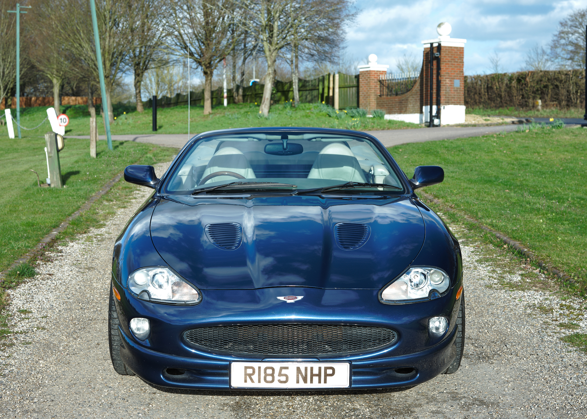 1998 JAGUAR XKR 'PARAMOUNT PERFORMANCE'