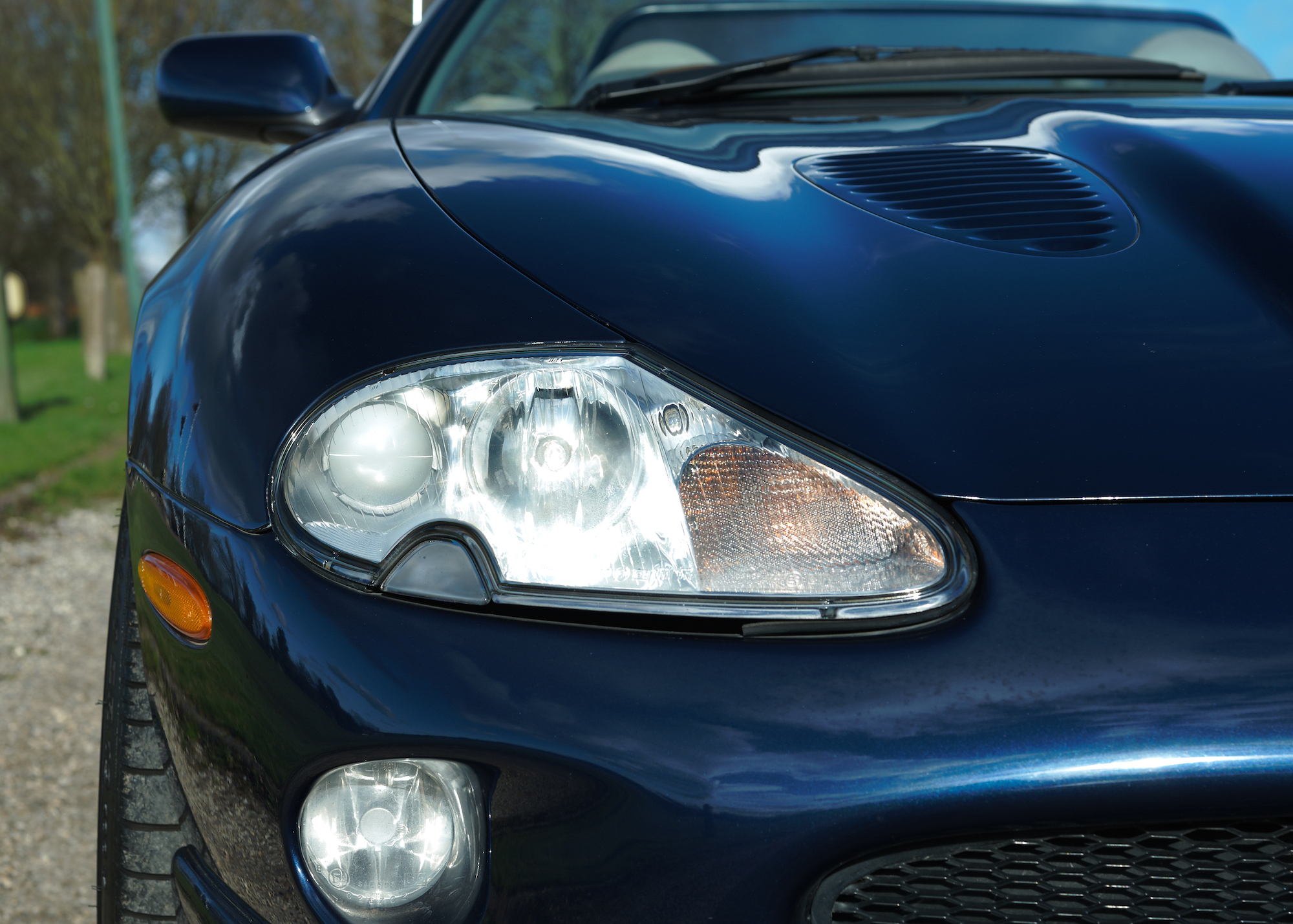 1998 JAGUAR XKR 'PARAMOUNT PERFORMANCE'