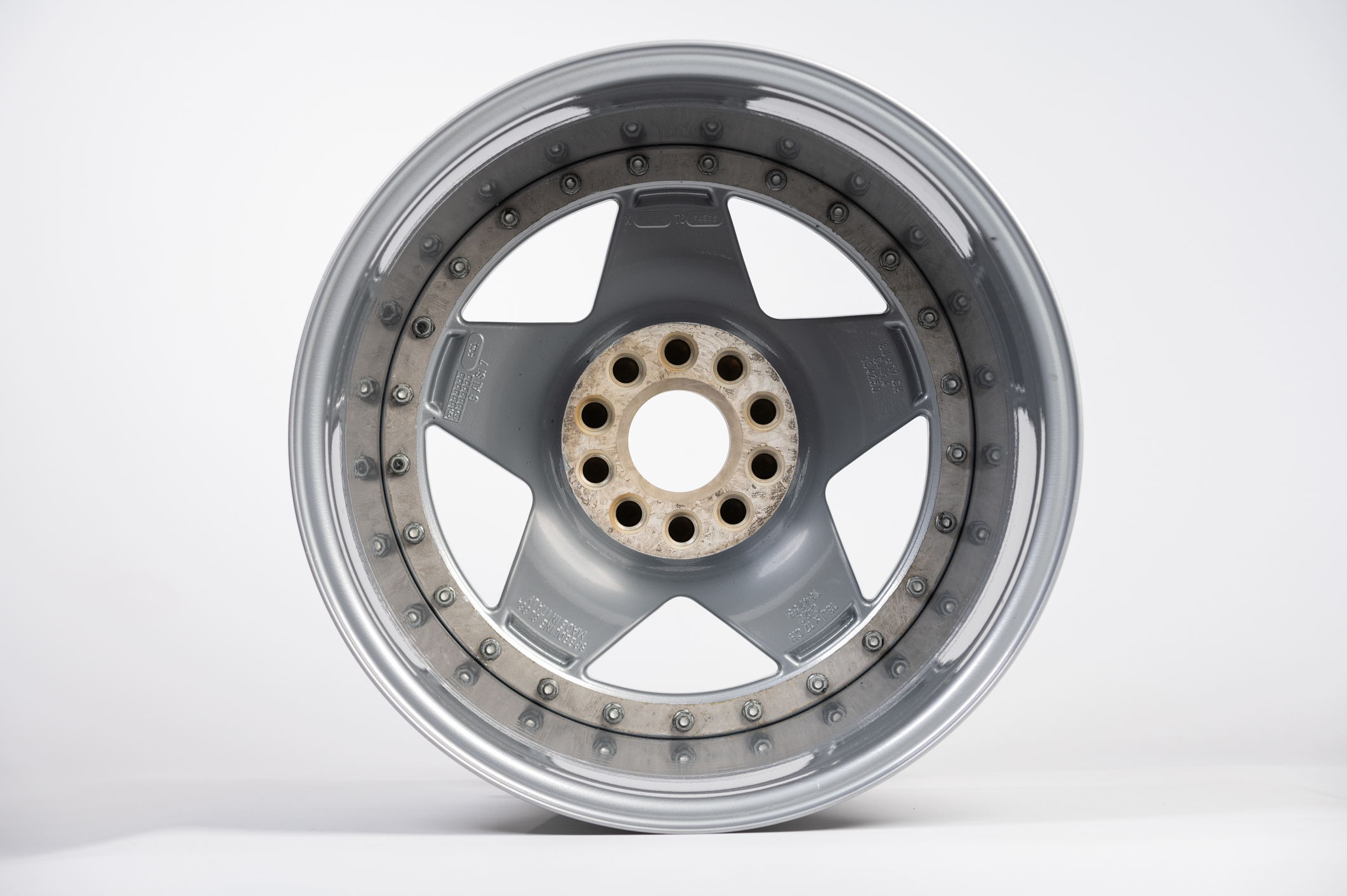 FERRARI F40 - SET OF RESTORED ALLOY WHEELS