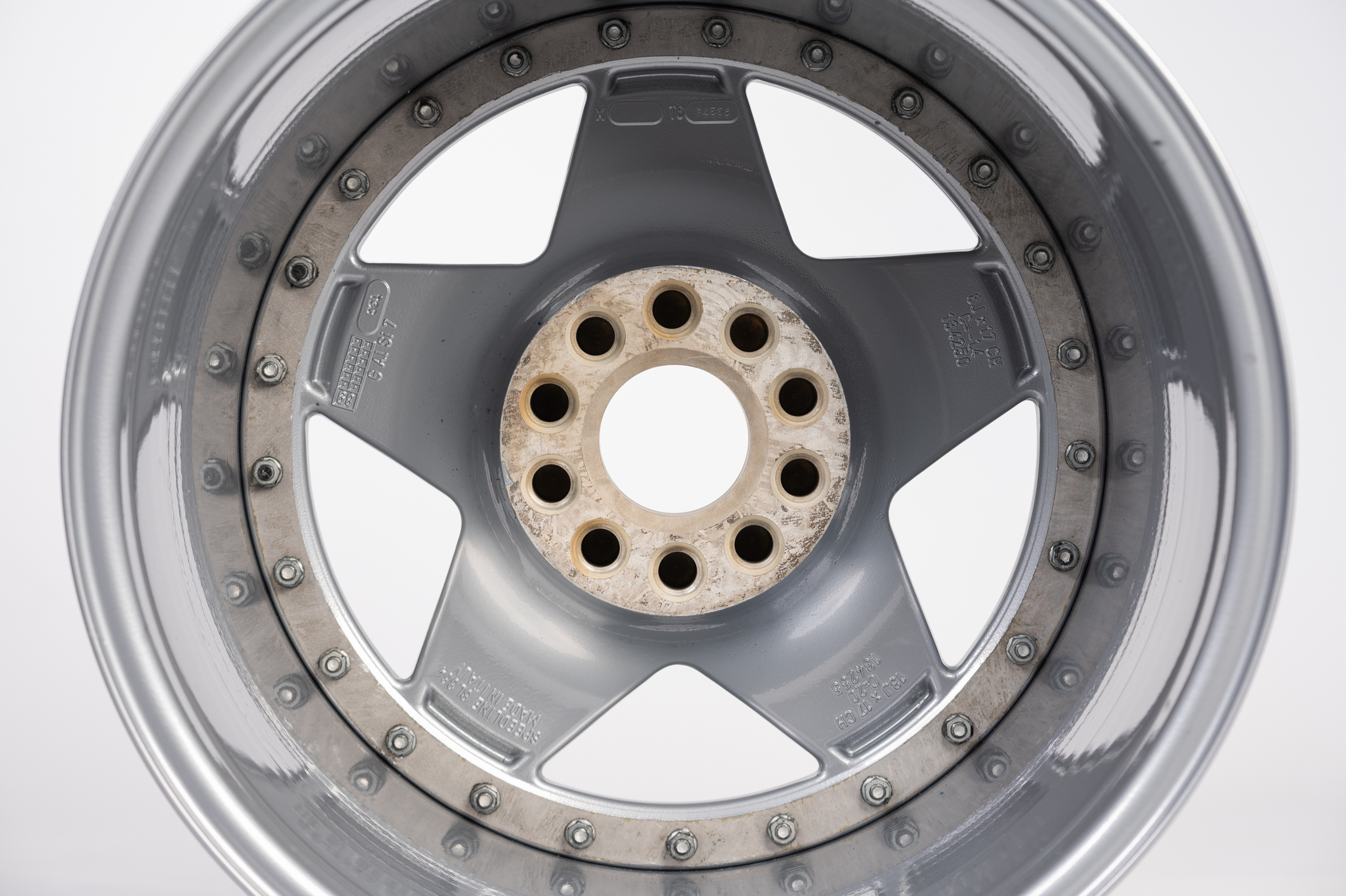 FERRARI F40 - SET OF RESTORED ALLOY WHEELS