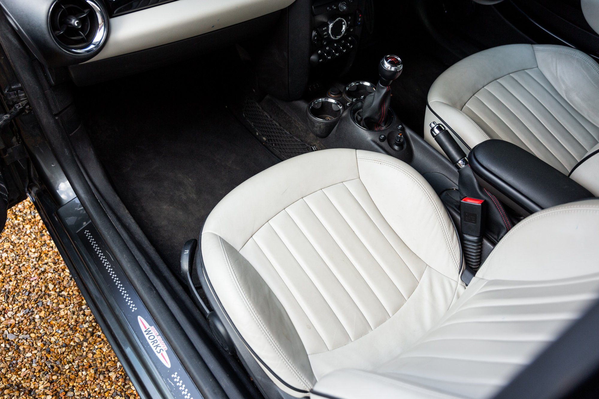 2012 MINI COOPER S (R56) - JCW AERO KIT