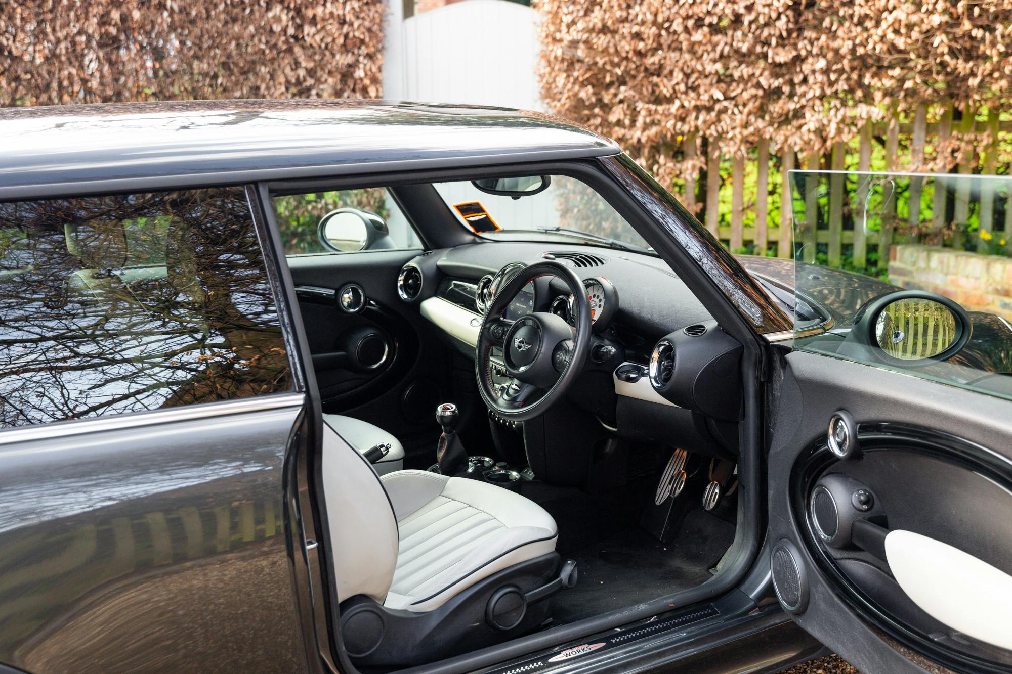 2012 MINI COOPER S (R56) - JCW AERO KIT