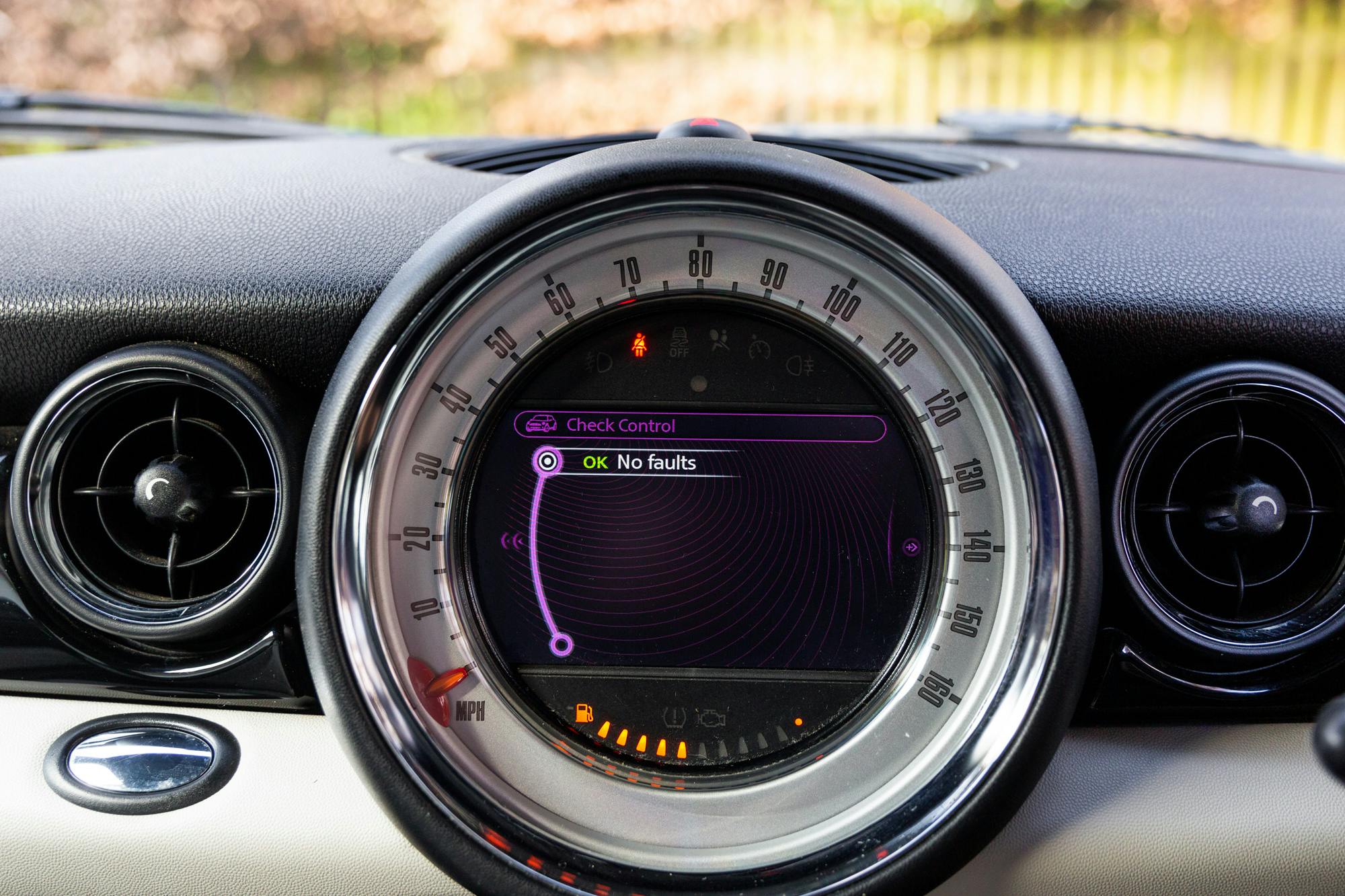 2012 MINI COOPER S (R56) - JCW AERO KIT