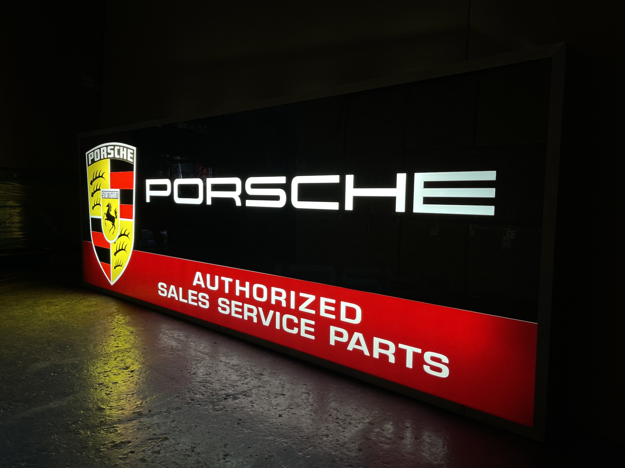 PORSCHE ILLUMINATED SIGN for sale by auction in Morpeth, Northumberland ...