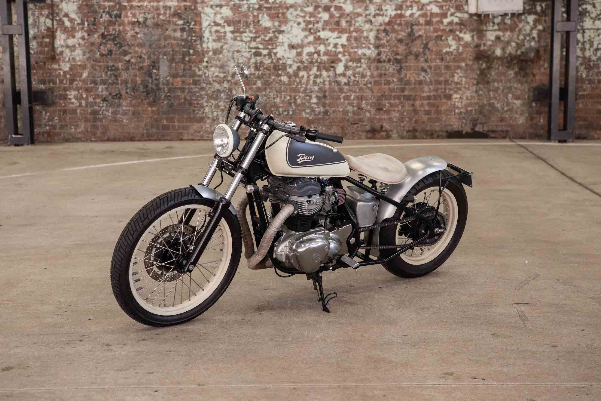 2004 KAWASAKI W650 DEUS CUSTOM BOBBER for sale by auction in Camperdown ...
