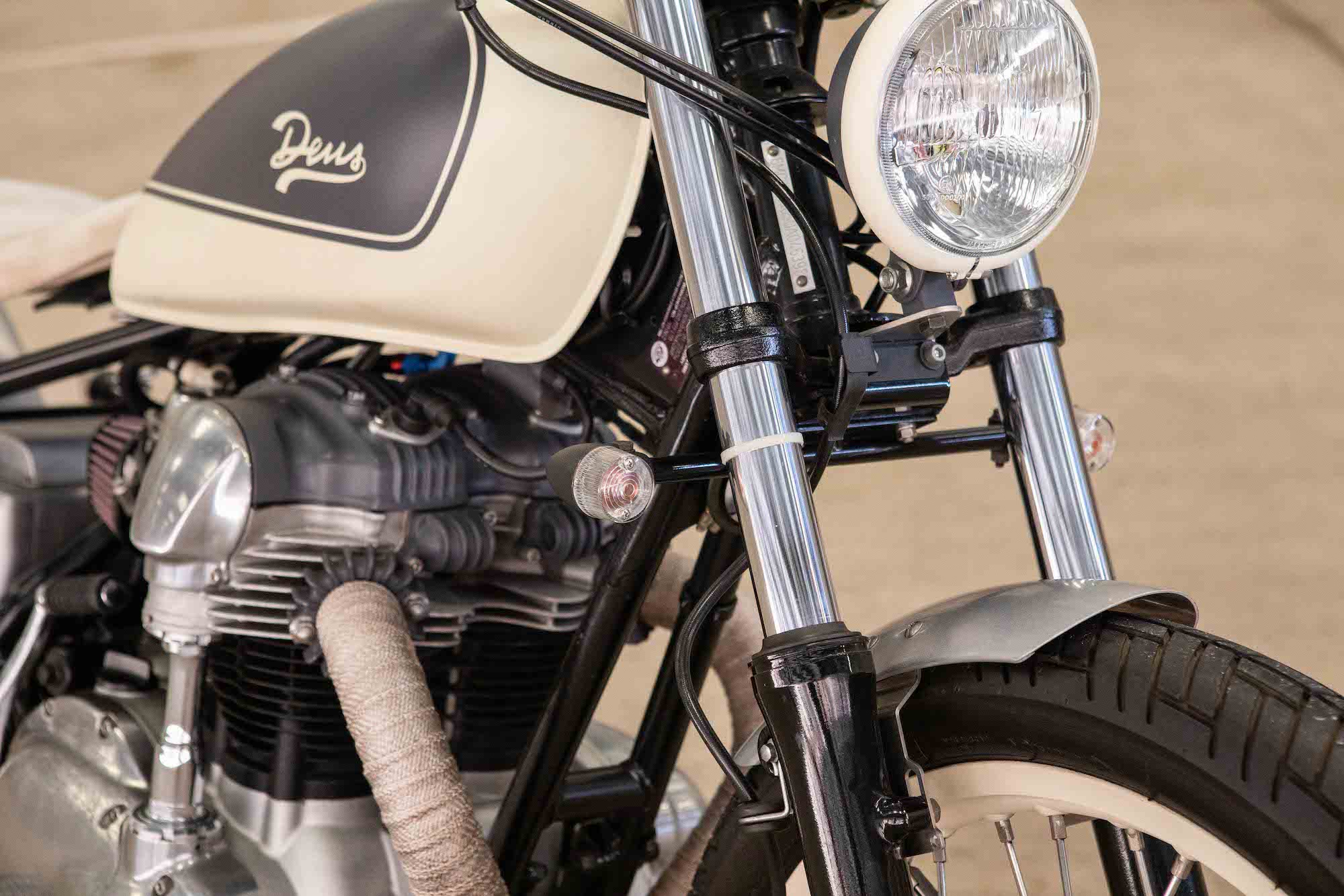 2004 KAWASAKI W650 DEUS CUSTOM BOBBER for sale by auction in Camperdown ...