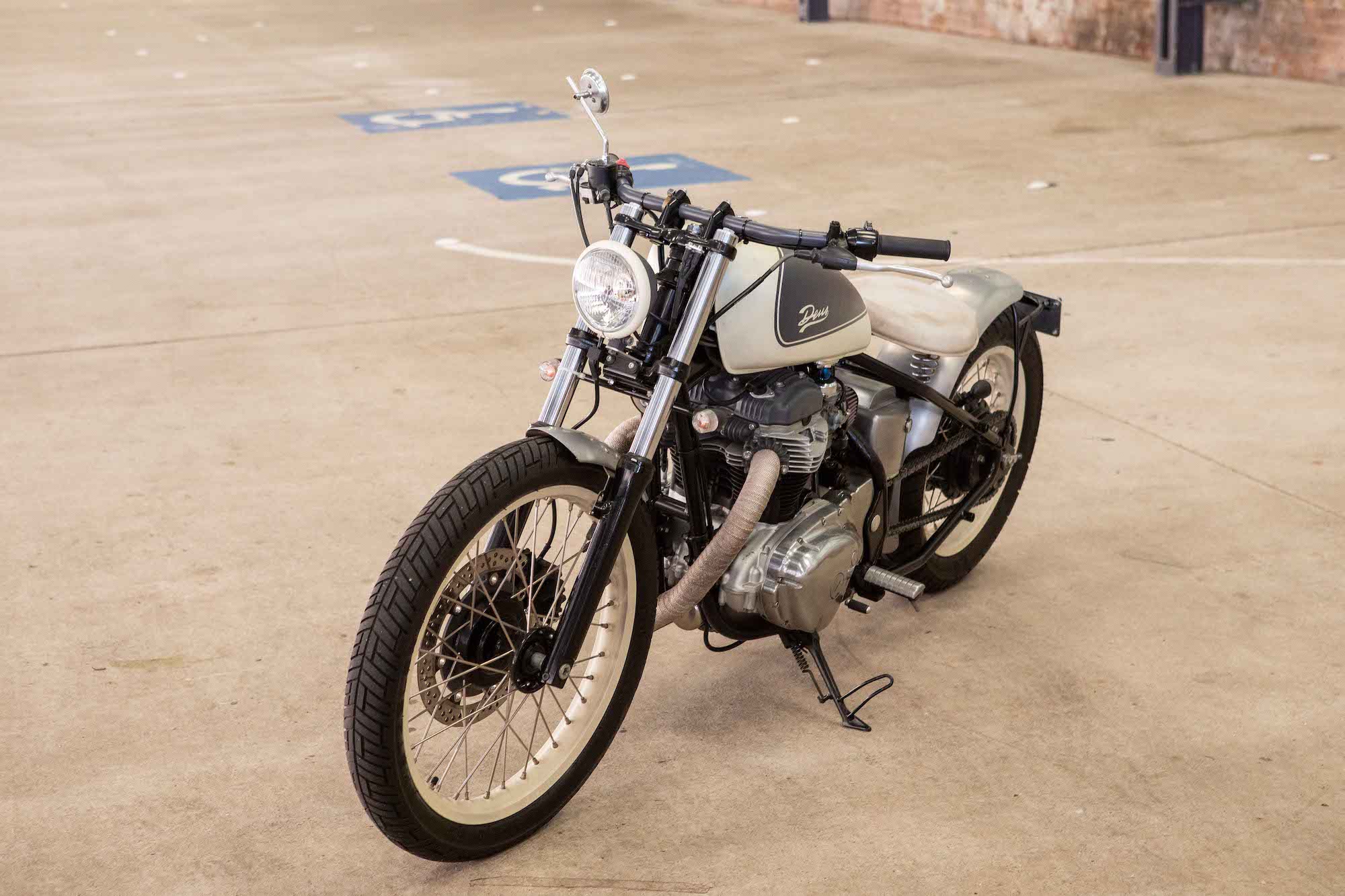 2004 KAWASAKI W650 DEUS CUSTOM BOBBER for sale by auction in Camperdown ...