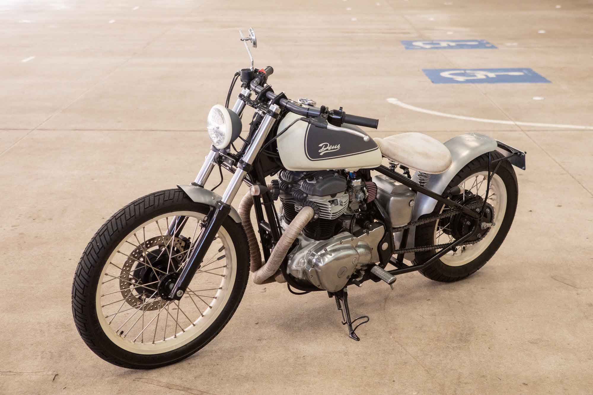 2004 KAWASAKI W650 DEUS CUSTOM BOBBER for sale by auction in Camperdown ...