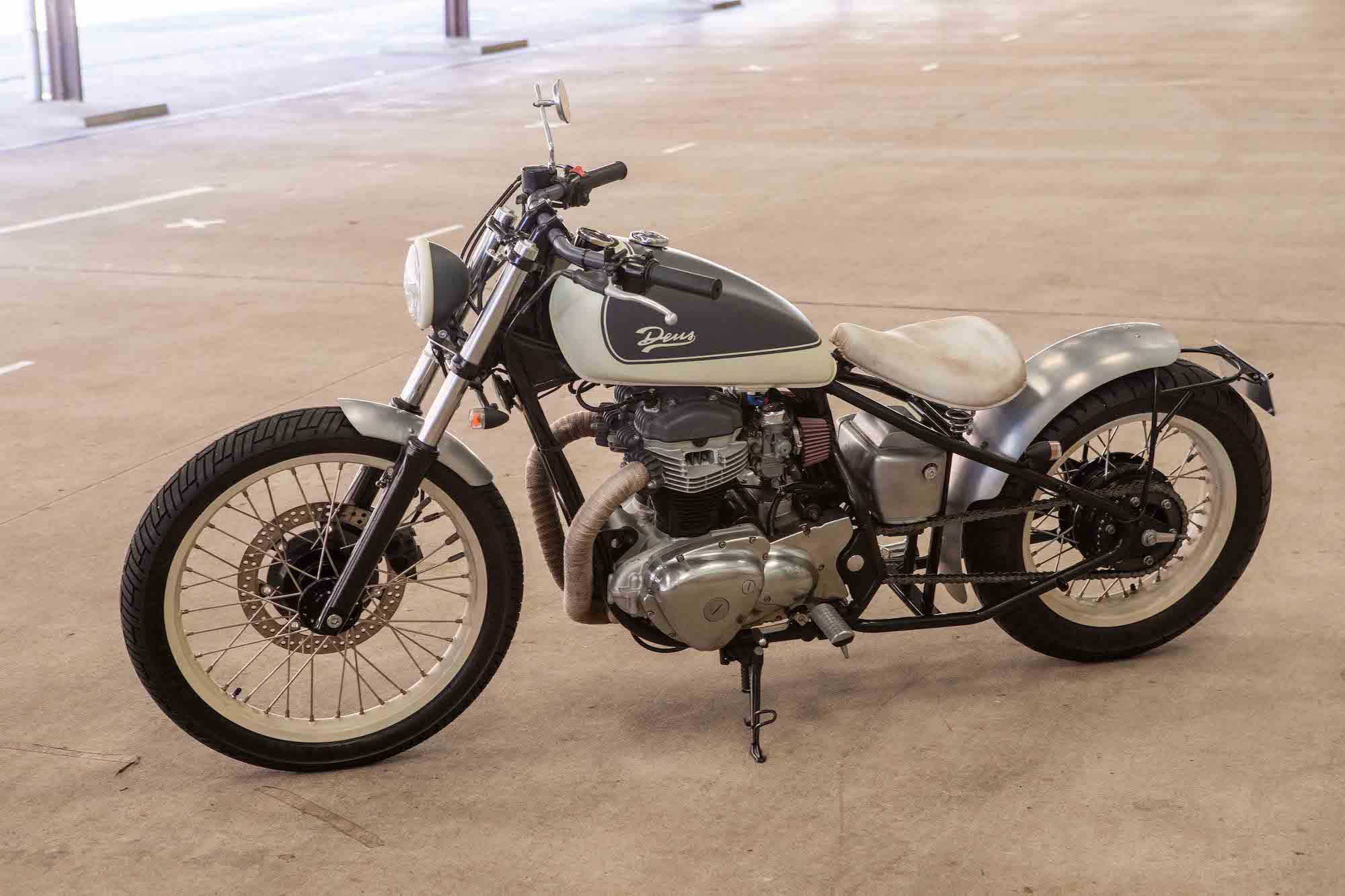 2004 KAWASAKI W650 DEUS CUSTOM BOBBER for sale by auction in Camperdown ...