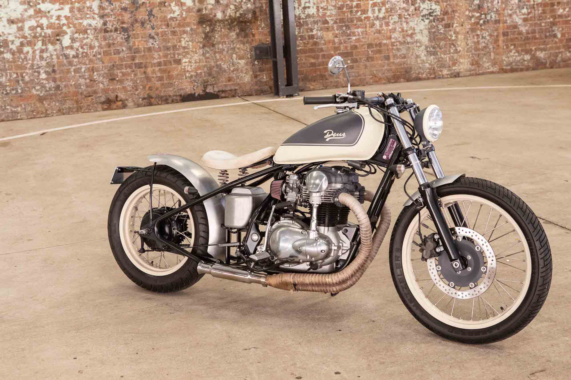 2004 KAWASAKI W650 DEUS CUSTOM BOBBER for sale by auction in Camperdown ...