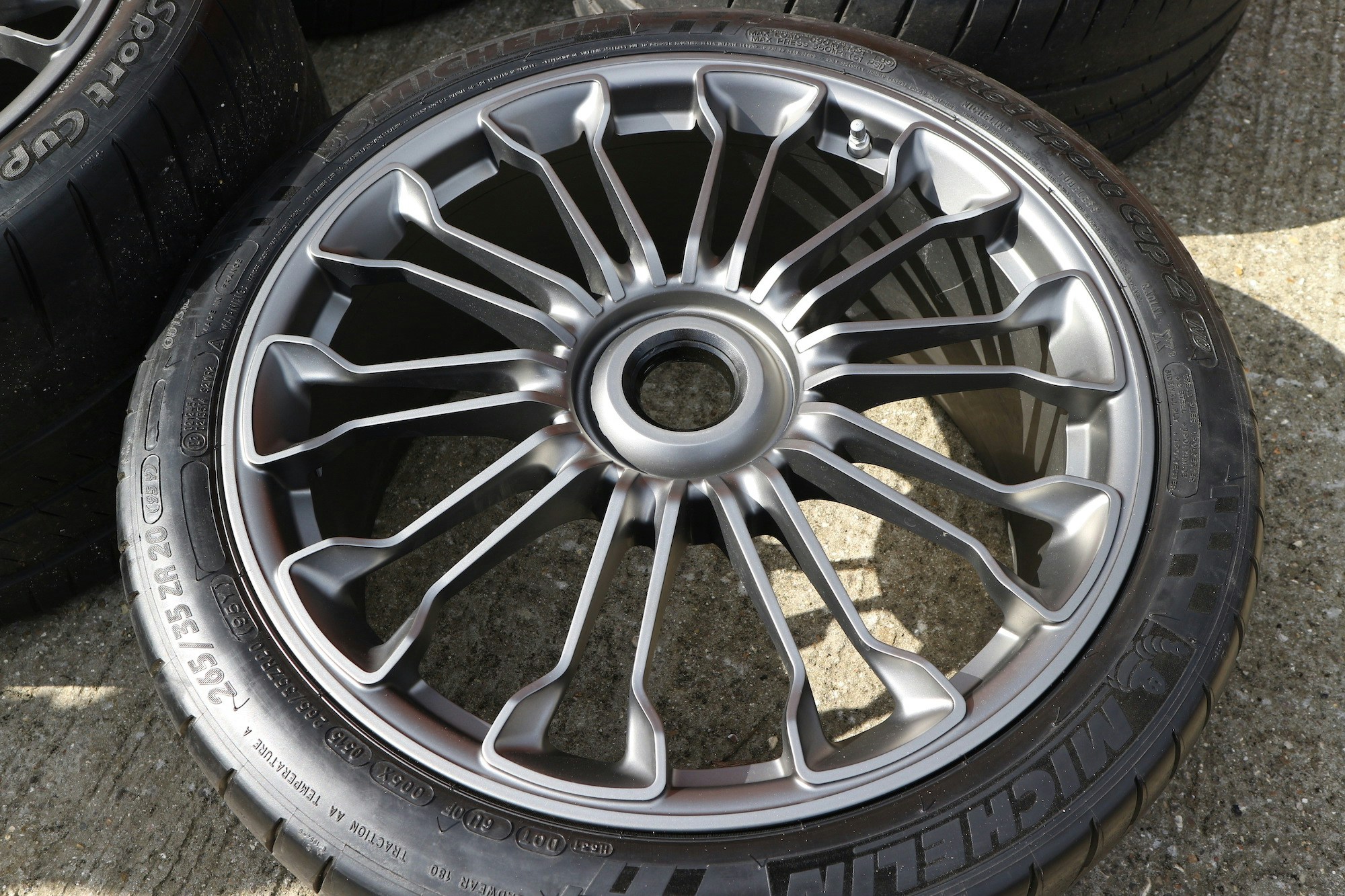 PORSCHE 918 SPYDER - FULL SET OF WHEELS