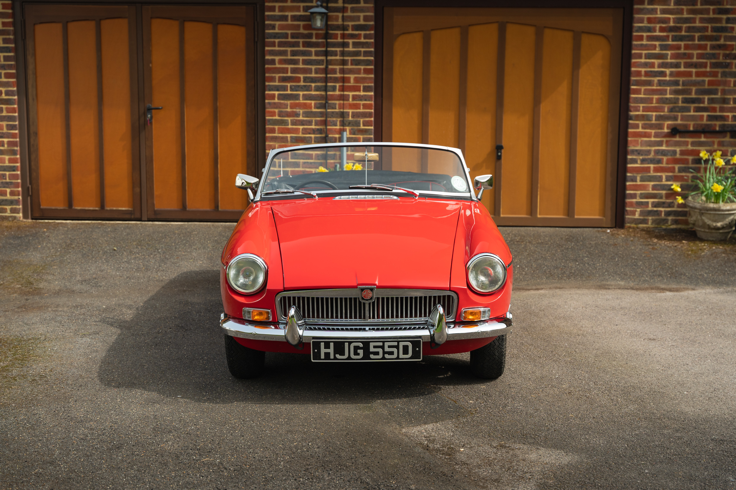 1966 MG B ROADSTER