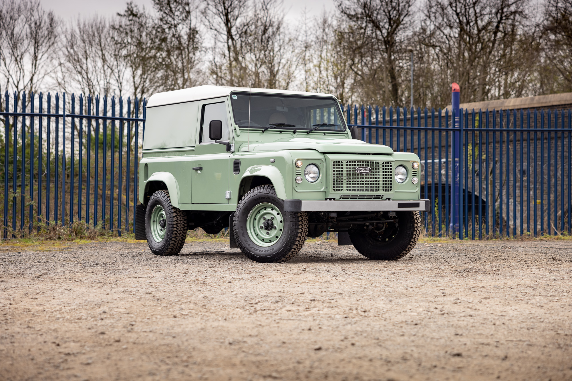 2016 LAND ROVER DEFENDER 90 HERITAGE - 201 MILES