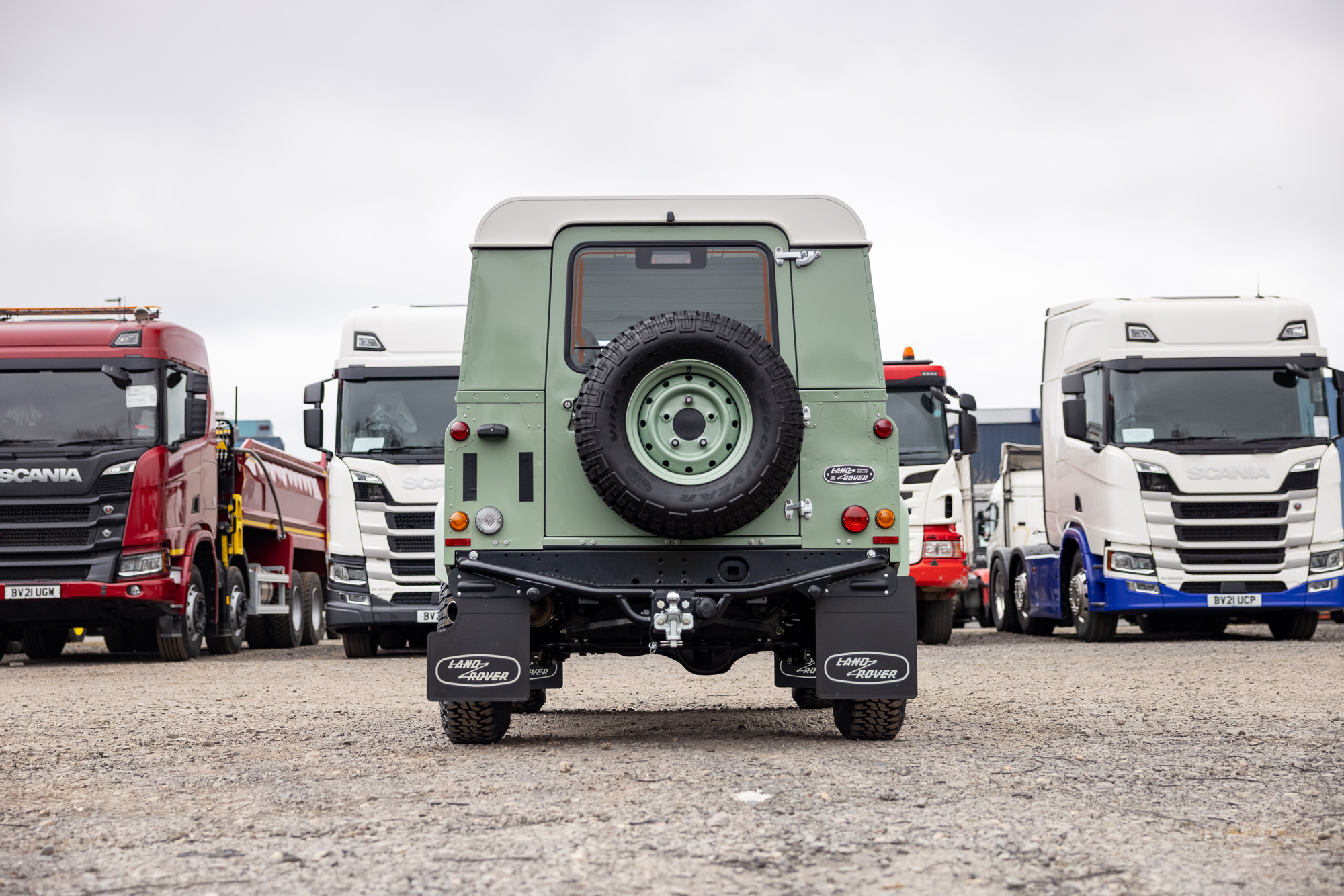 2016 LAND ROVER DEFENDER 90 HERITAGE - 201 MILES