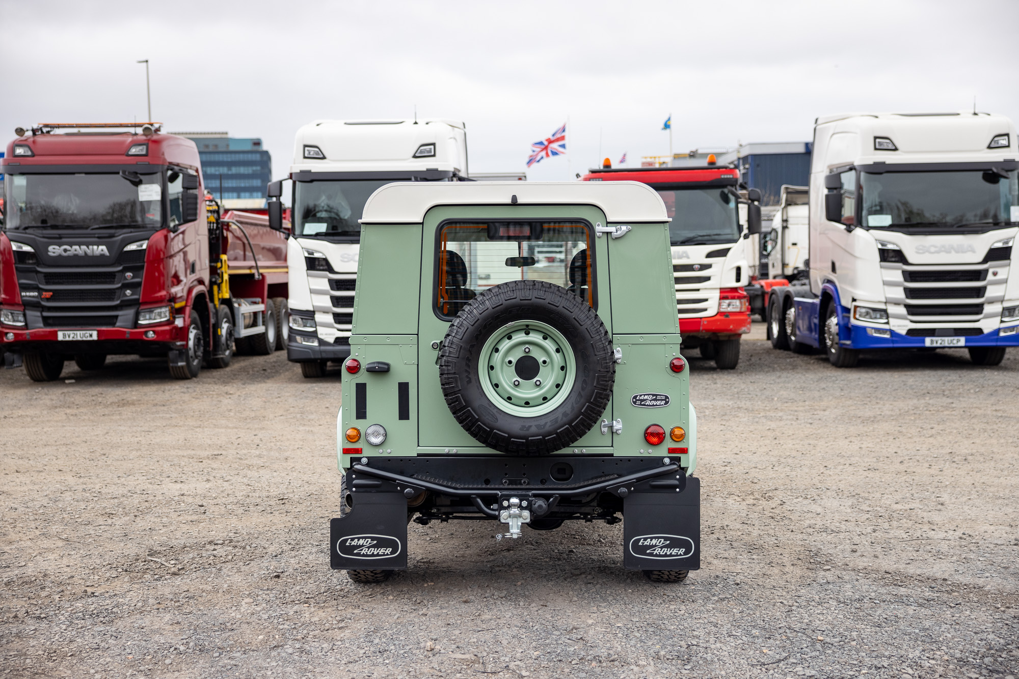 2016 LAND ROVER DEFENDER 90 HERITAGE - 201 MILES