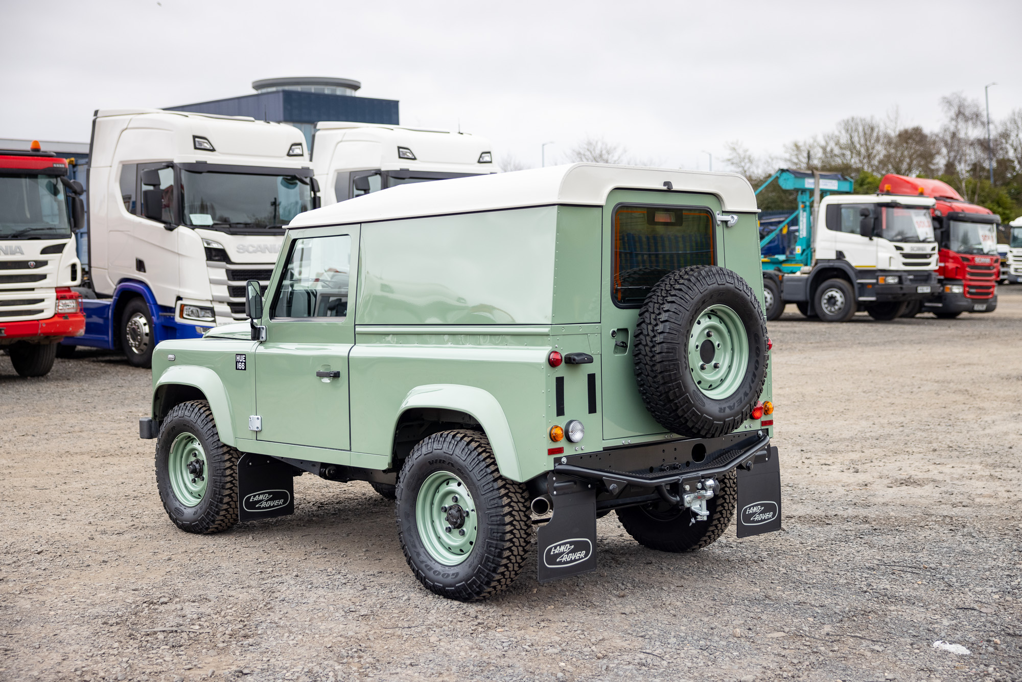 2016 LAND ROVER DEFENDER 90 HERITAGE - 201 MILES