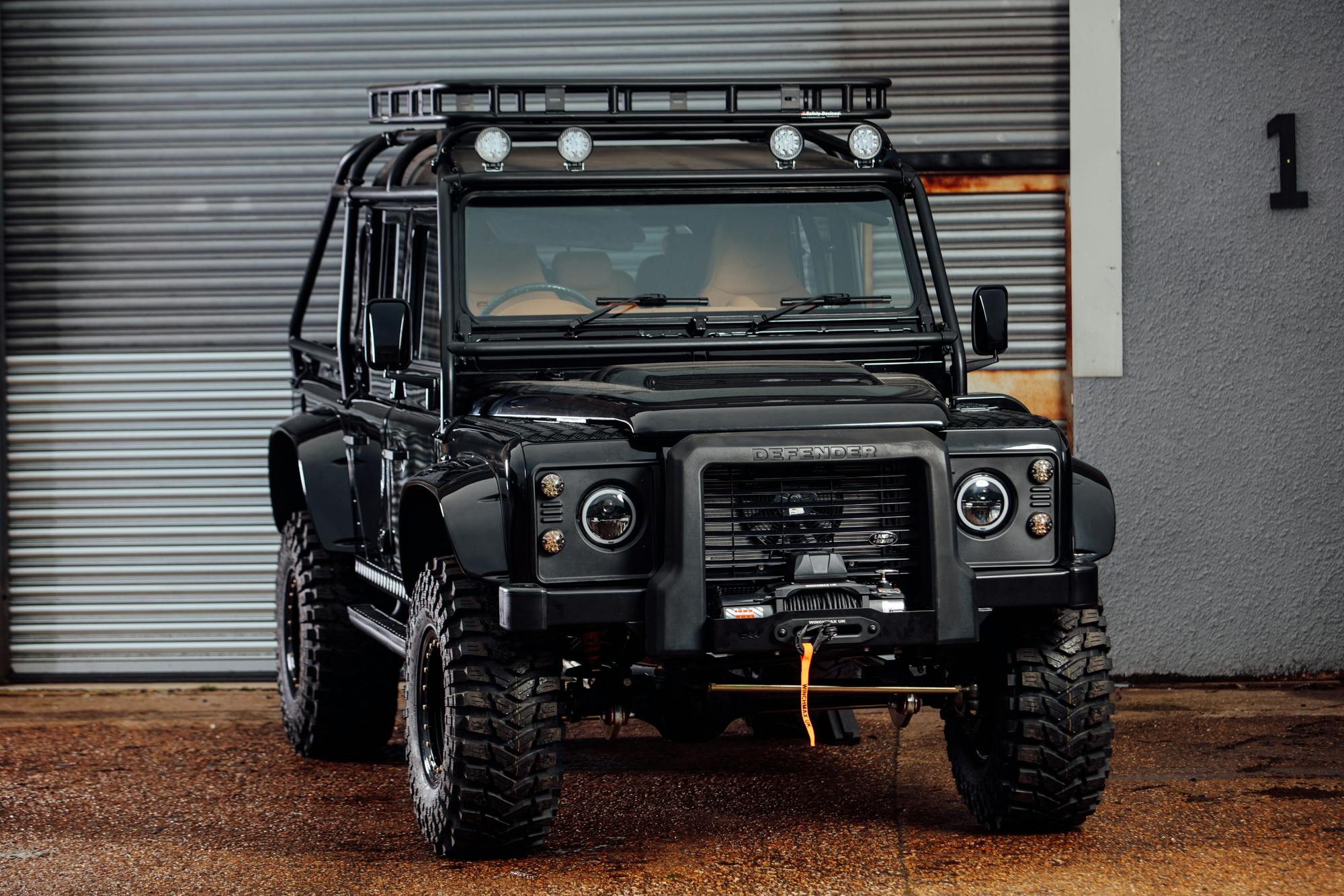 1986 LAND ROVER DEFENDER 110 - SPECTRE EVOCATION