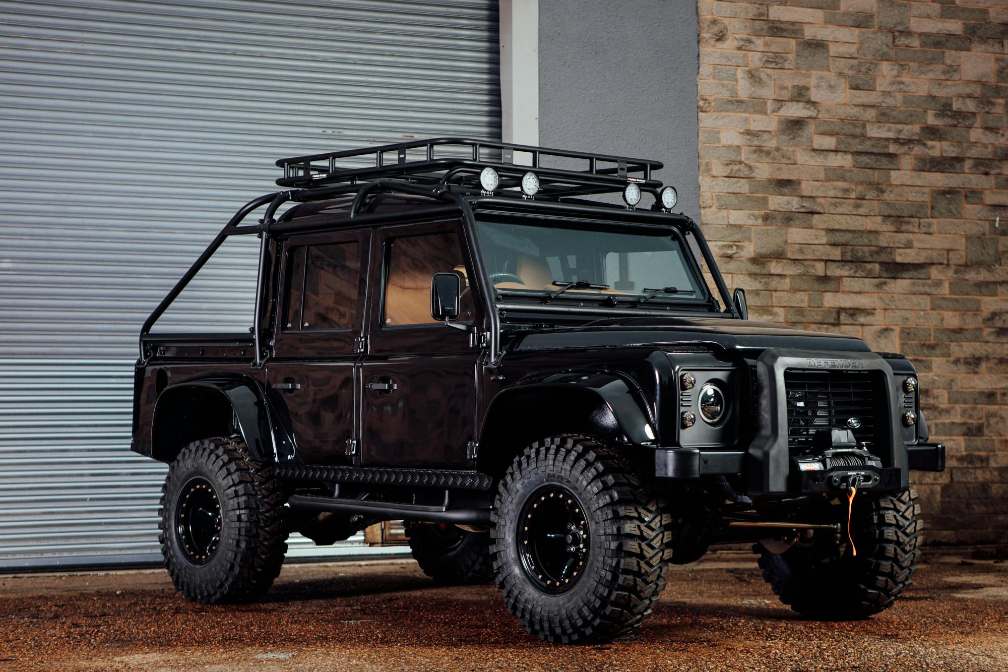 1986 LAND ROVER DEFENDER 110 - SPECTRE EVOCATION