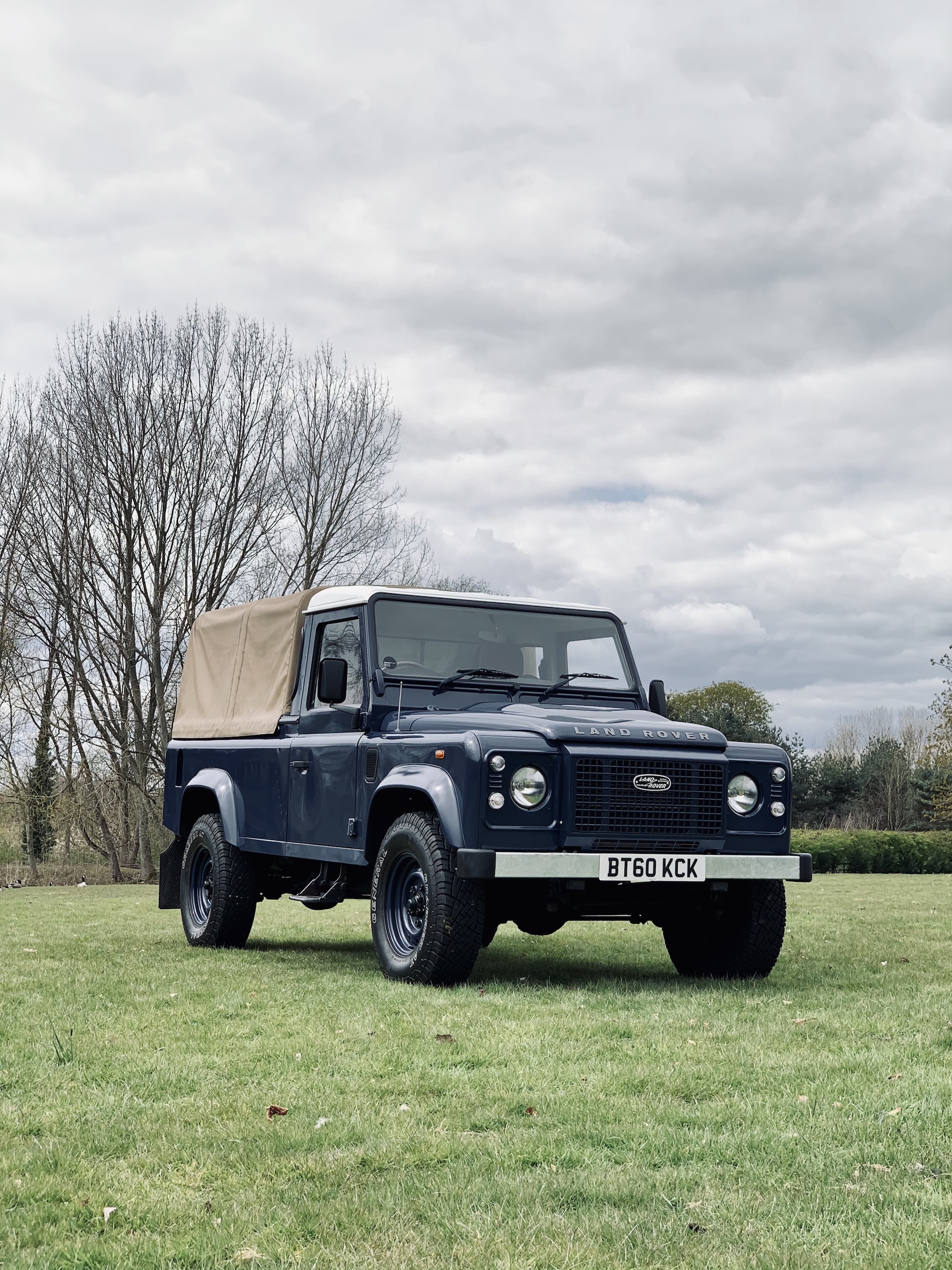 2011 LAND ROVER DEFENDER 110 SINGLE CAB PICKUP