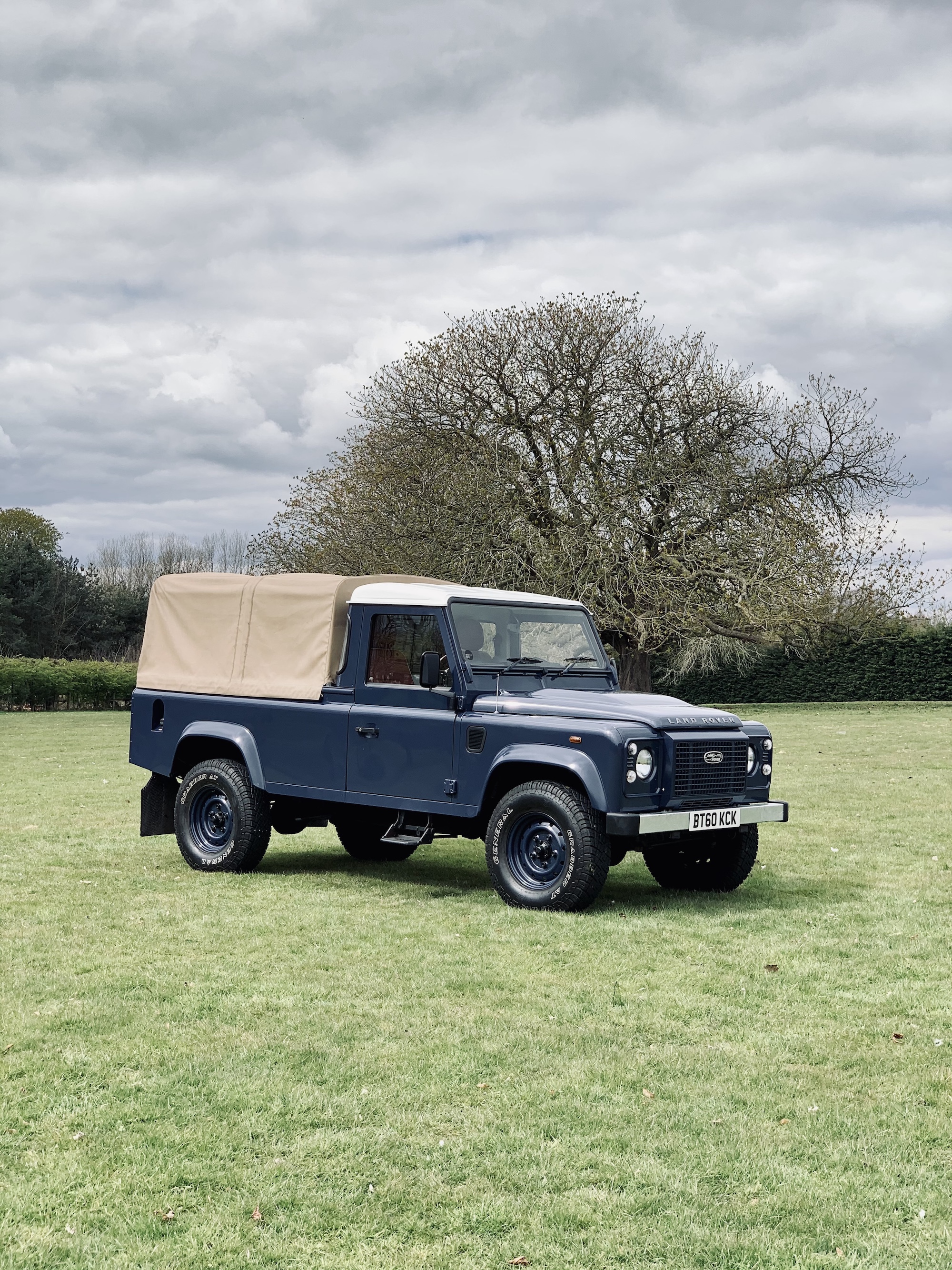 2011 LAND ROVER DEFENDER 110 SINGLE CAB PICKUP