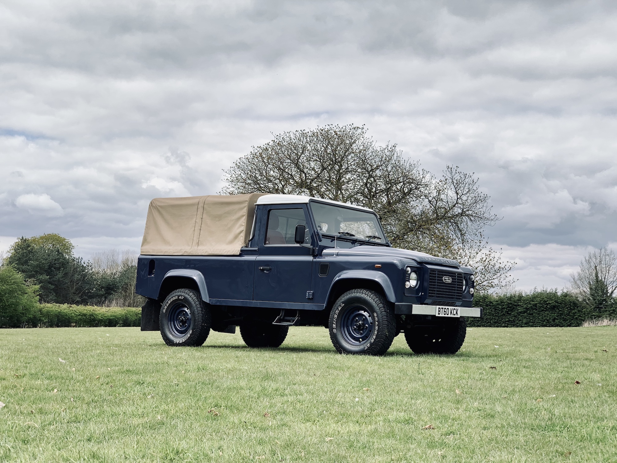 2011 LAND ROVER DEFENDER 110 SINGLE CAB PICKUP