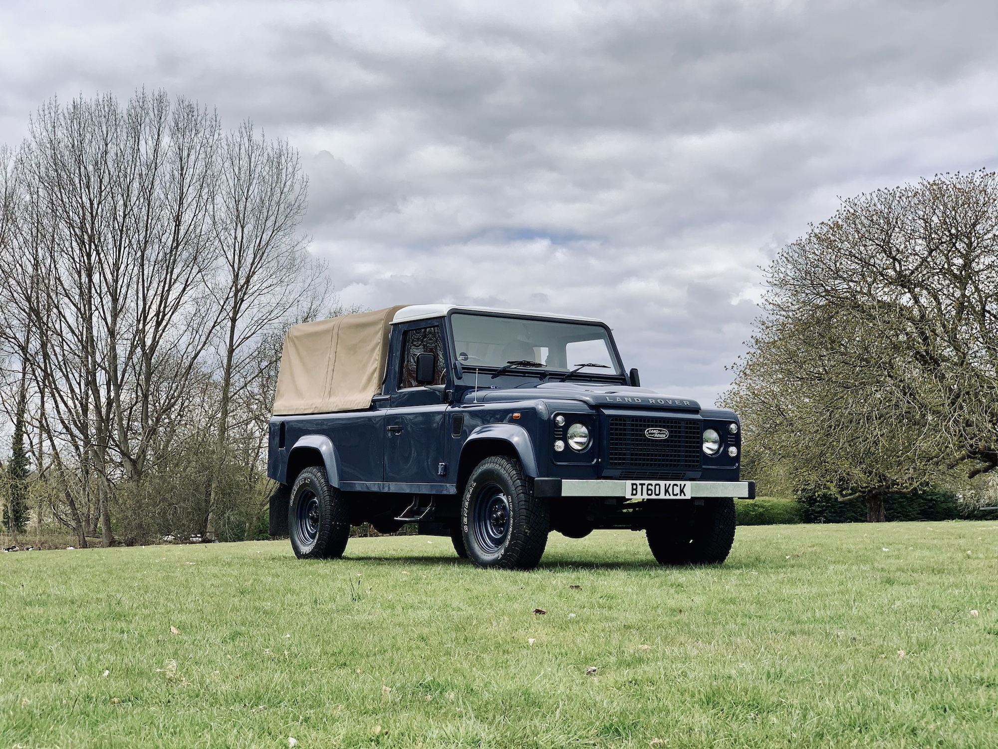 2011 LAND ROVER DEFENDER 110 SINGLE CAB PICKUP