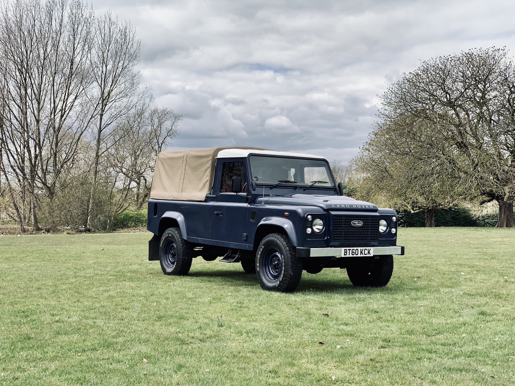 2011 LAND ROVER DEFENDER 110 SINGLE CAB PICKUP