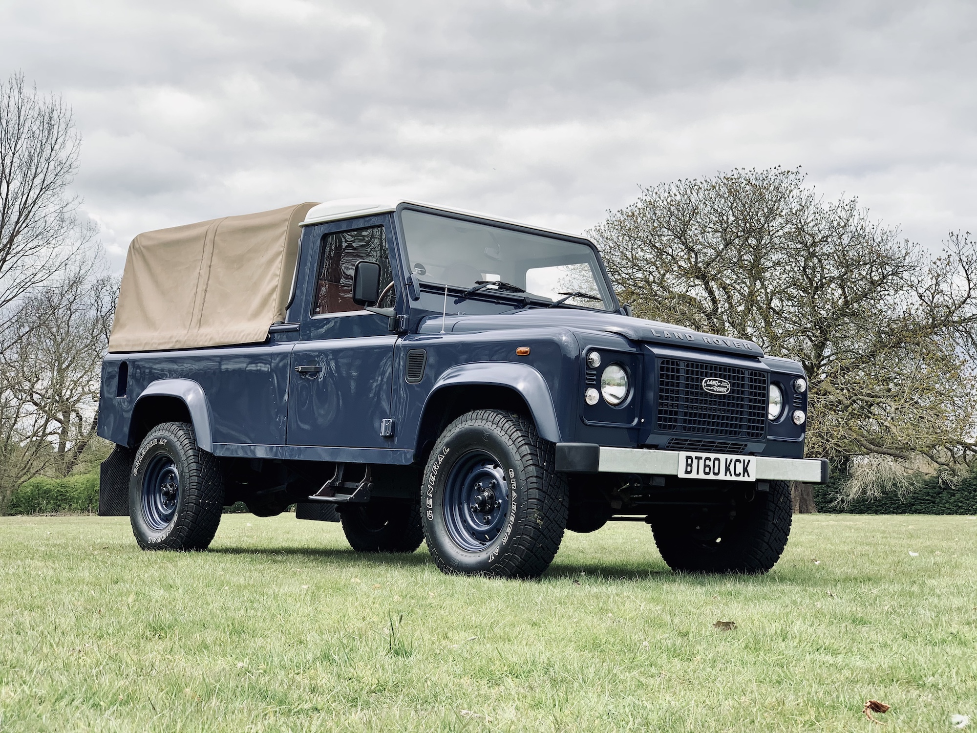2011 LAND ROVER DEFENDER 110 SINGLE CAB PICKUP