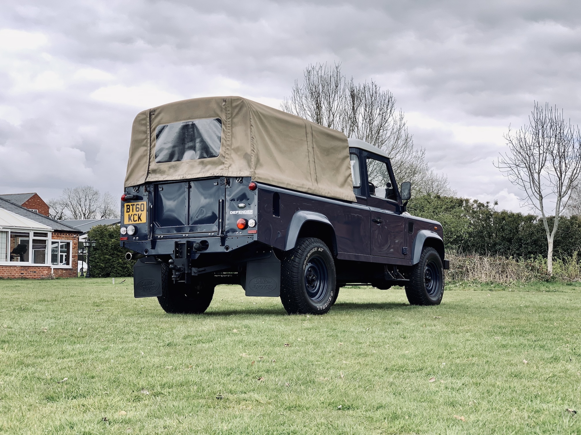 2011 LAND ROVER DEFENDER 110 SINGLE CAB PICKUP
