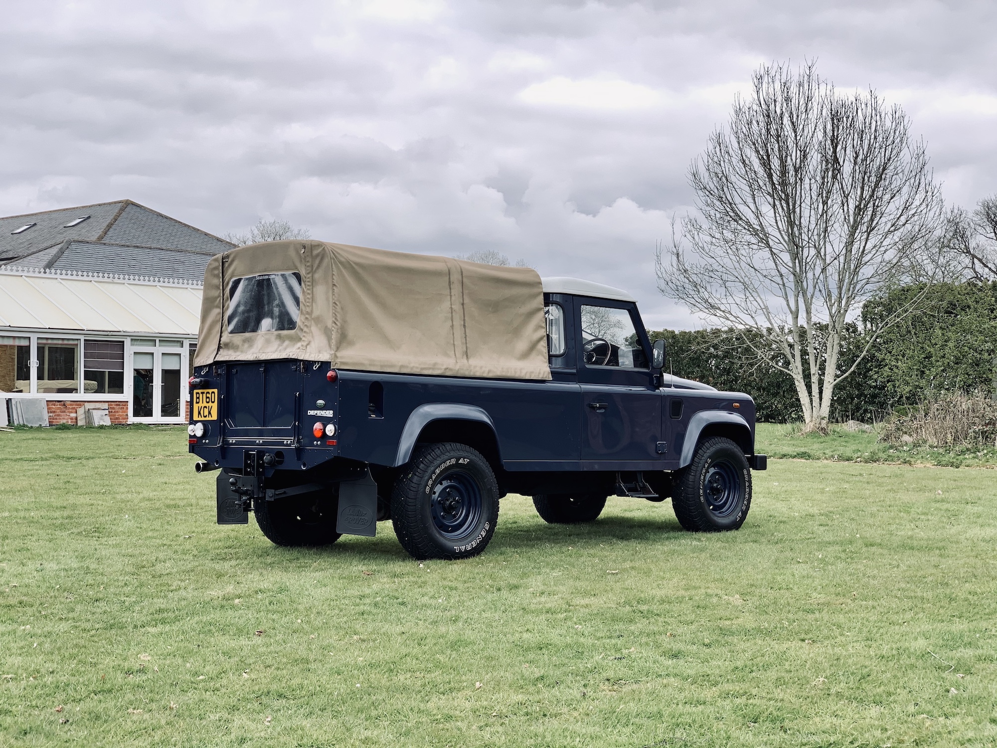 2011 LAND ROVER DEFENDER 110 SINGLE CAB PICKUP