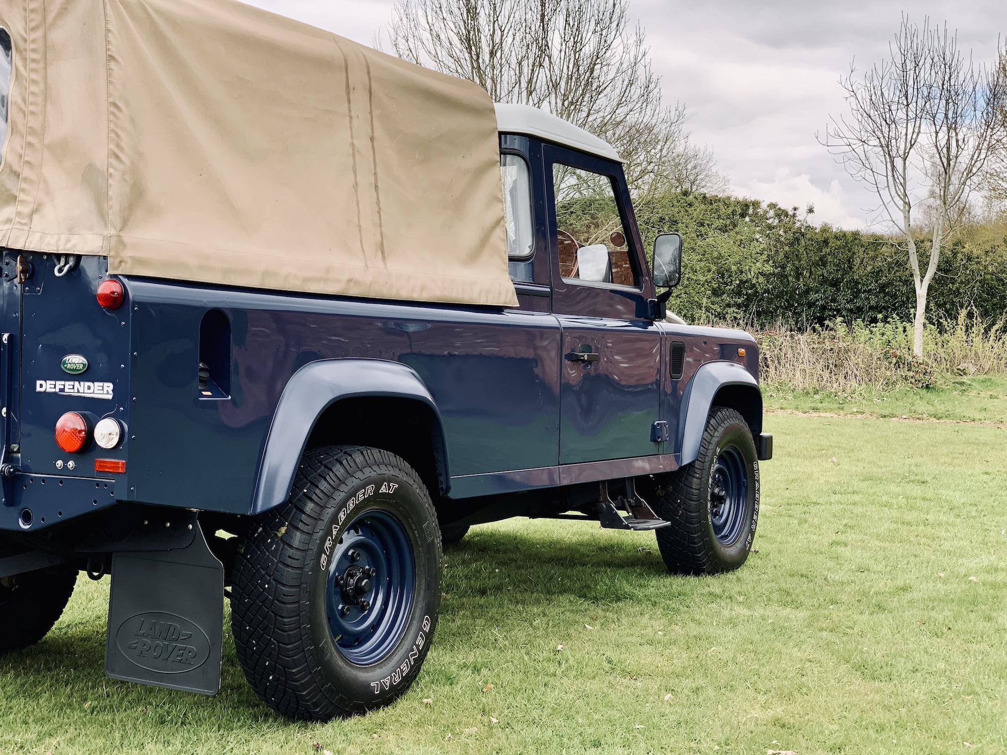 2011 LAND ROVER DEFENDER 110 SINGLE CAB PICKUP
