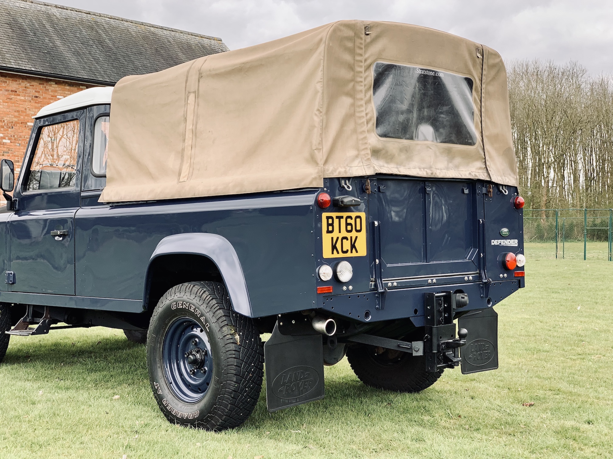2011 LAND ROVER DEFENDER 110 SINGLE CAB PICKUP