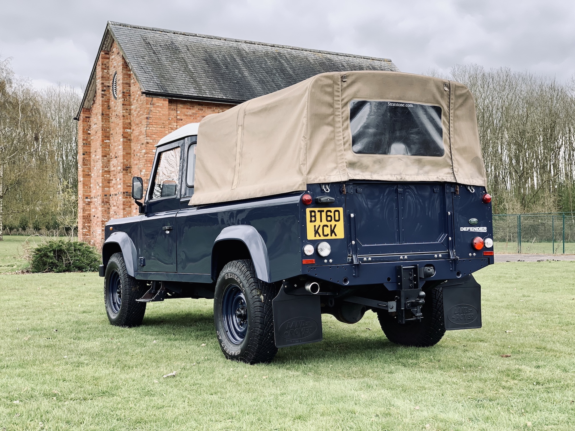 2011 LAND ROVER DEFENDER 110 SINGLE CAB PICKUP
