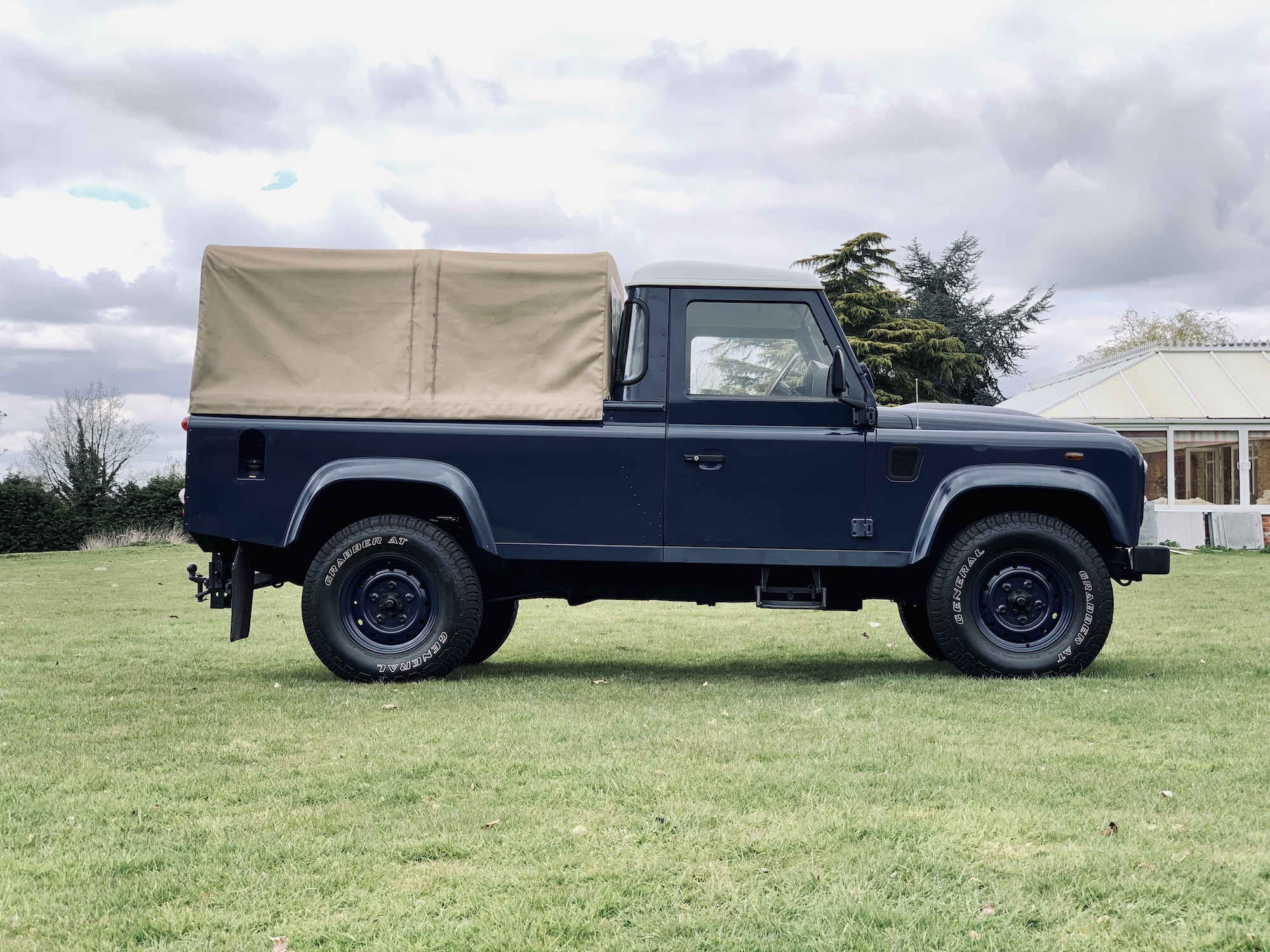2011 LAND ROVER DEFENDER 110 SINGLE CAB PICKUP