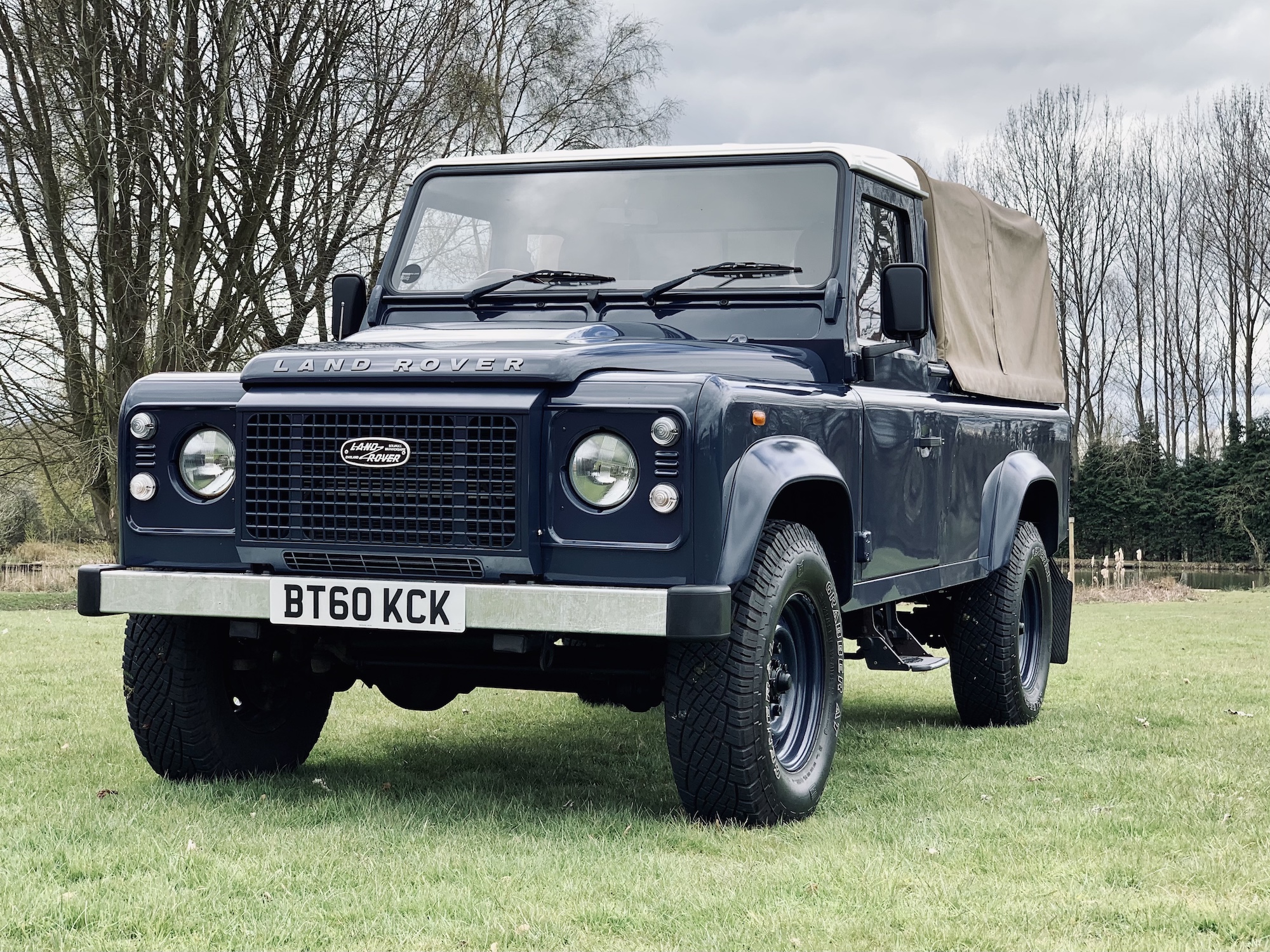 2011 LAND ROVER DEFENDER 110 SINGLE CAB PICKUP